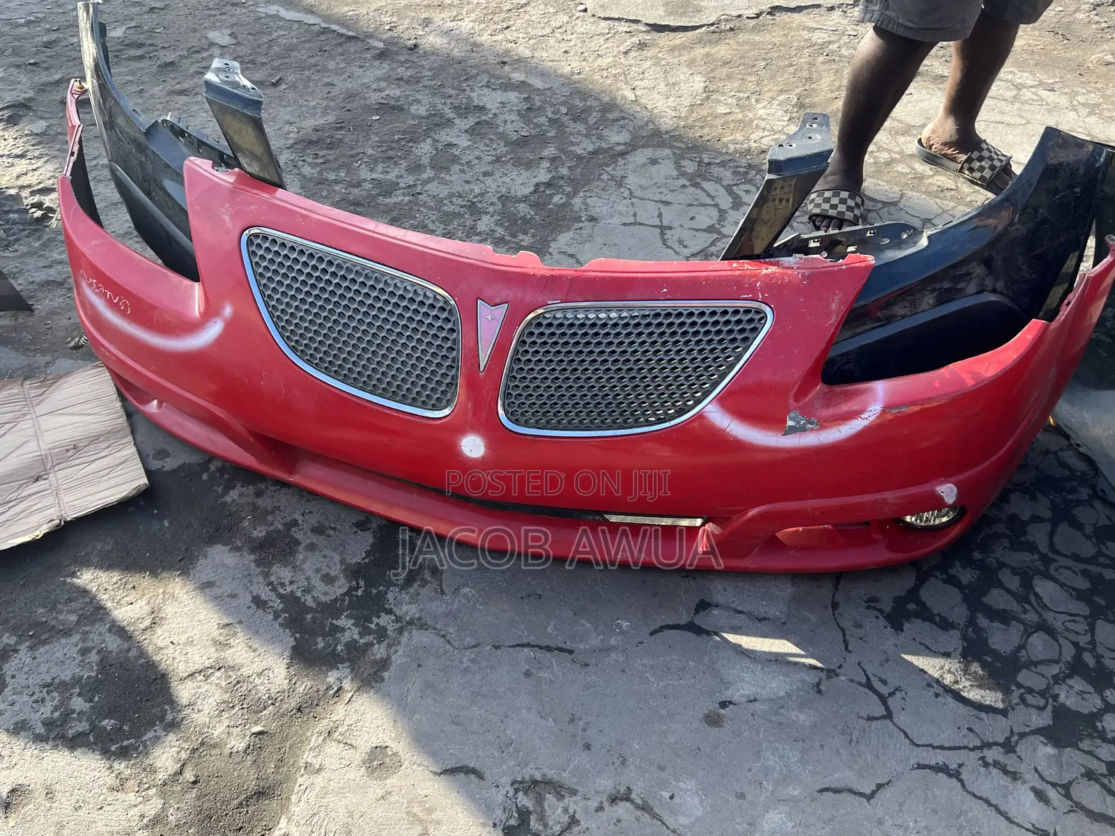 Pontiac Vibe 2005 Front Bumper Complete in Abossey Okai - Vehicle Parts ...