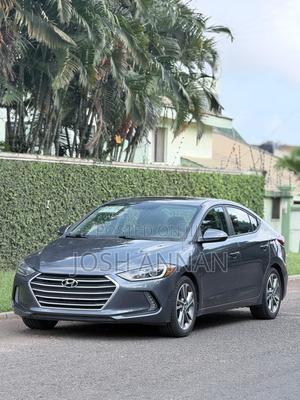 Hyundai Elantra Limited Sedan FWD (2.0L 4cyl 6A) 2017 Gray in East ...