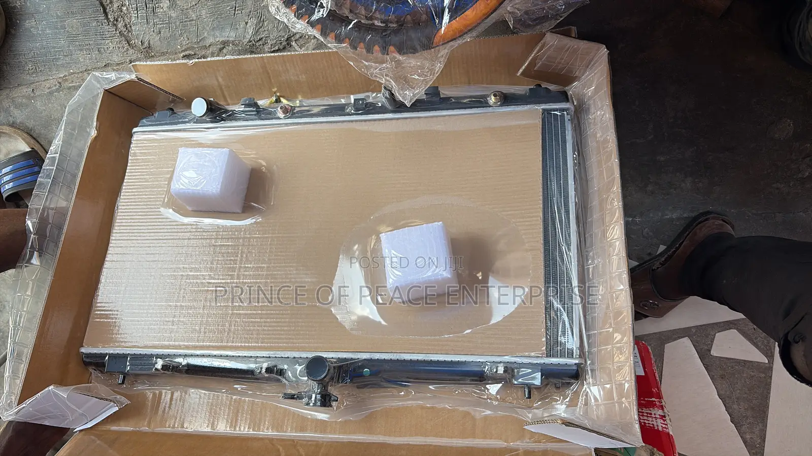 Camry Spider 2012 2013 2014 ( Le, Xle ) Radiator Tank in Abossey Okai ...