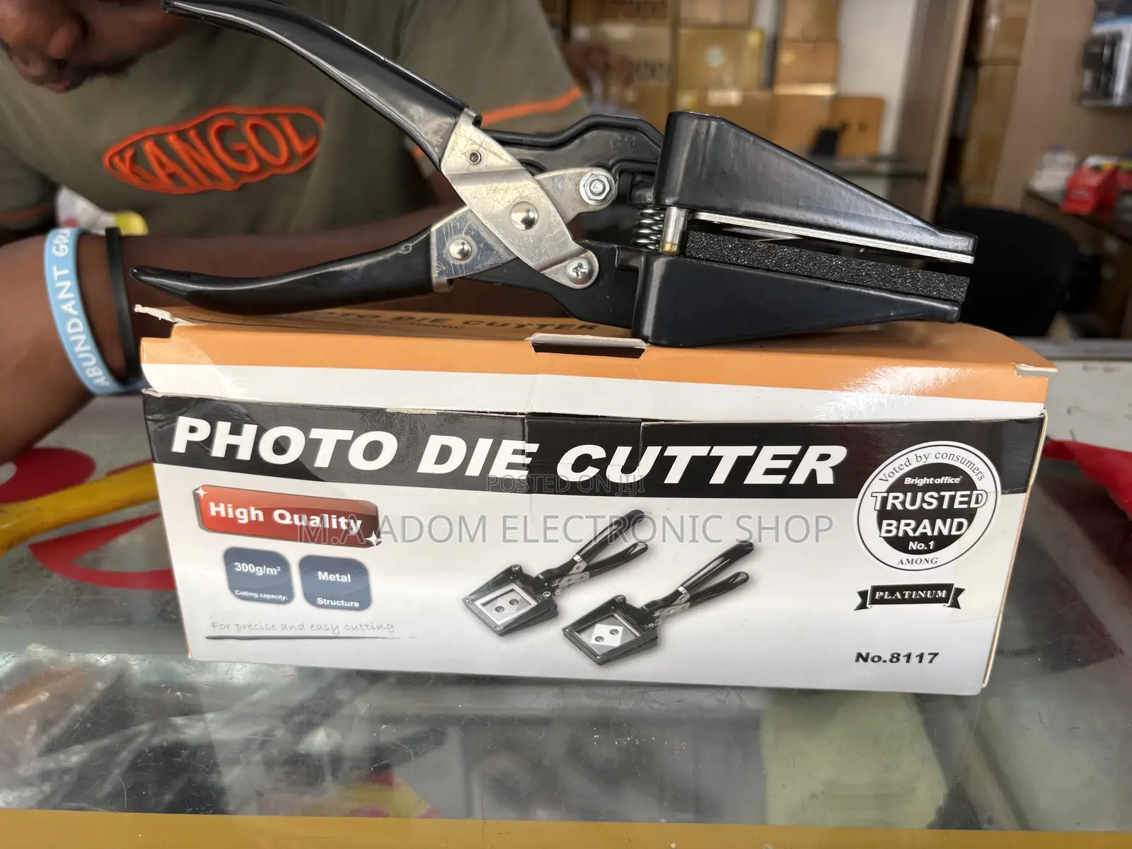 Photo Die Cutter for Id Card Size Picture in Accra Metropolitan ...