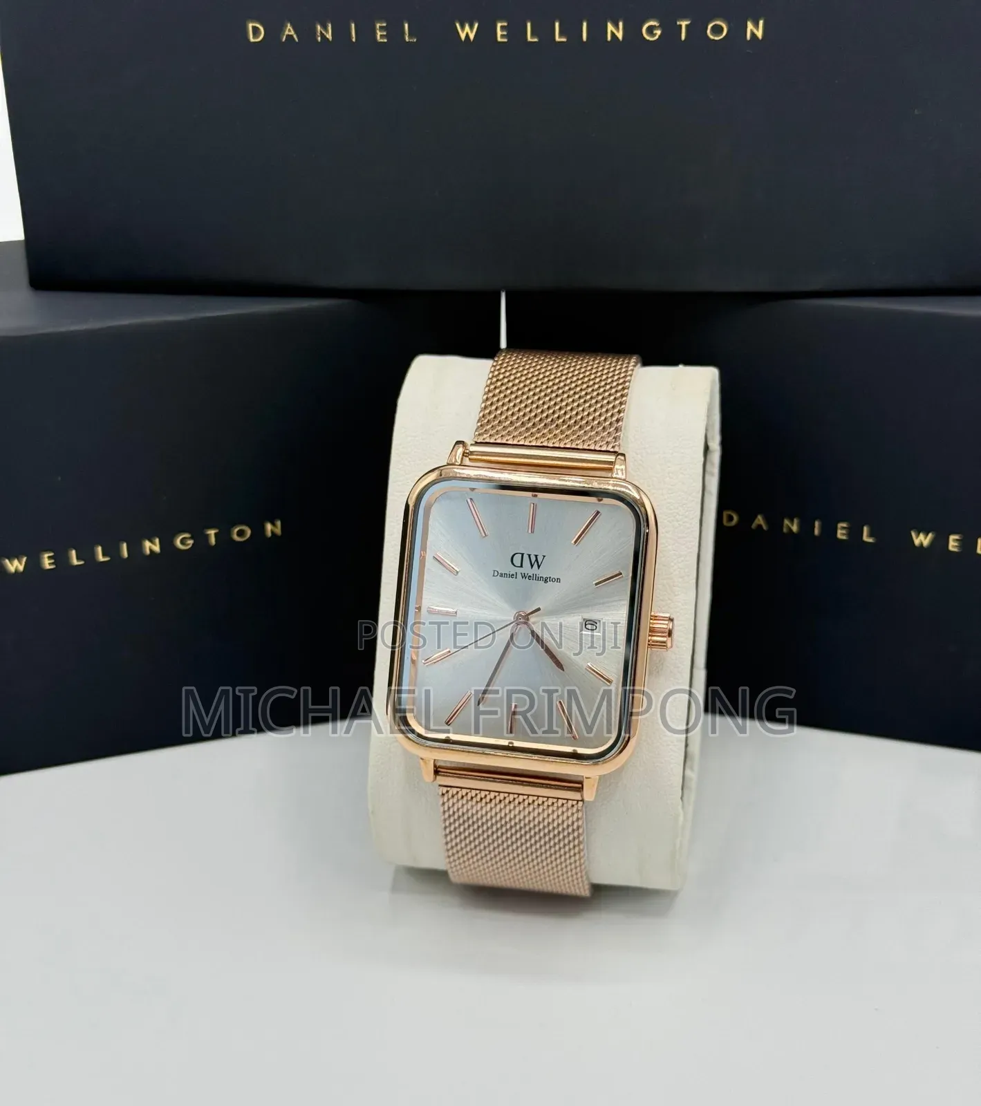 Chain Strap Dw Watch Available for Both Genders in Adenta - Watches ...