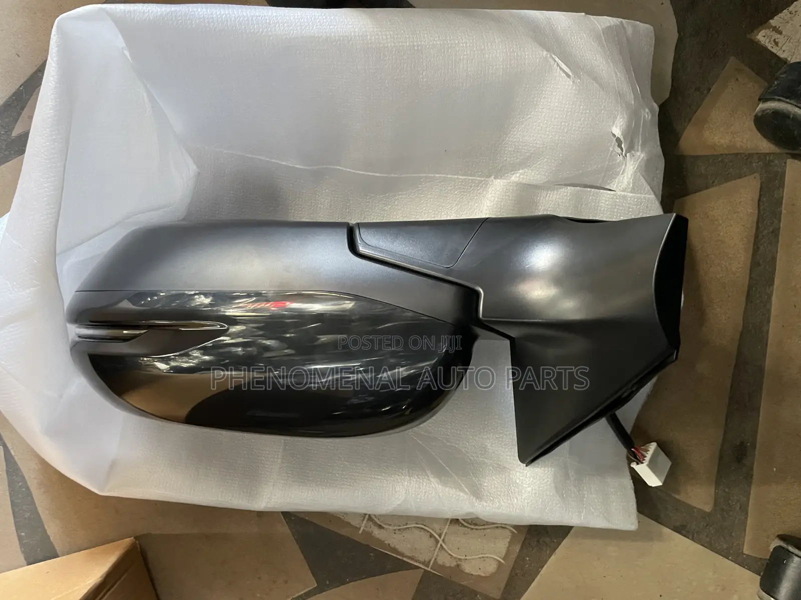 Honda CRV 2016-2020 Side Mirror With Light and Sensor in Abossey Okai ...