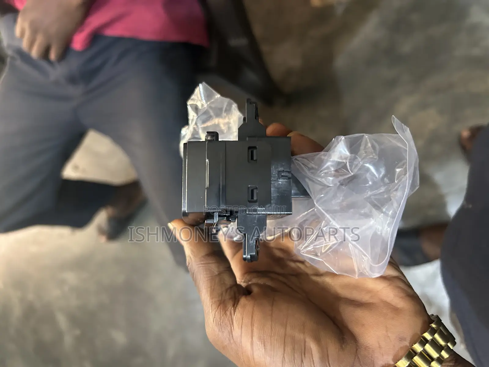 Honda Hr-v 2016 Handbrake Switch. in Abossey Okai - Vehicle Parts ...