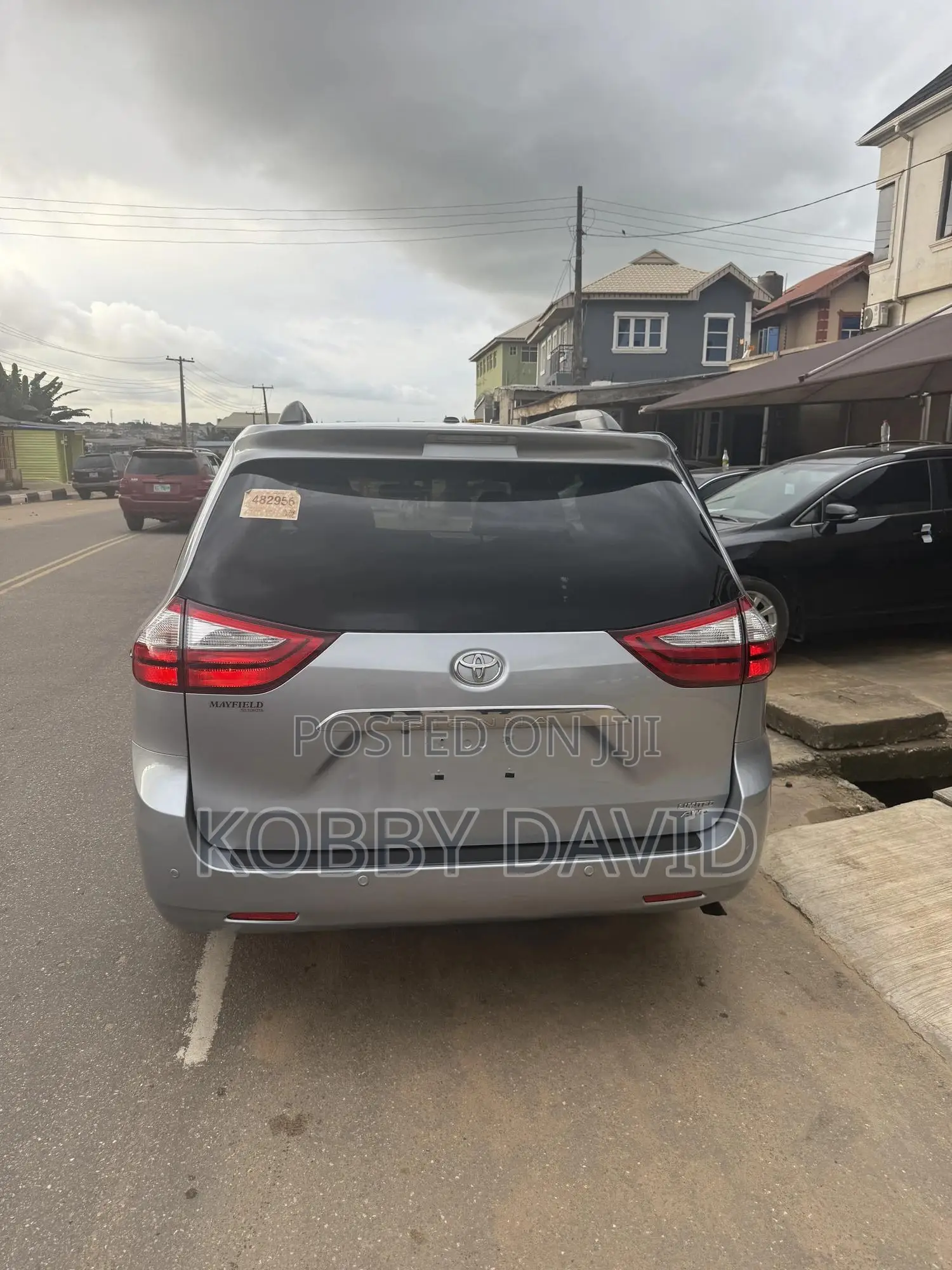 Toyota Sienna XLE 7 Passenger Auto Access Seat (3.5L 6cyl 6A) 2016 Gray ...