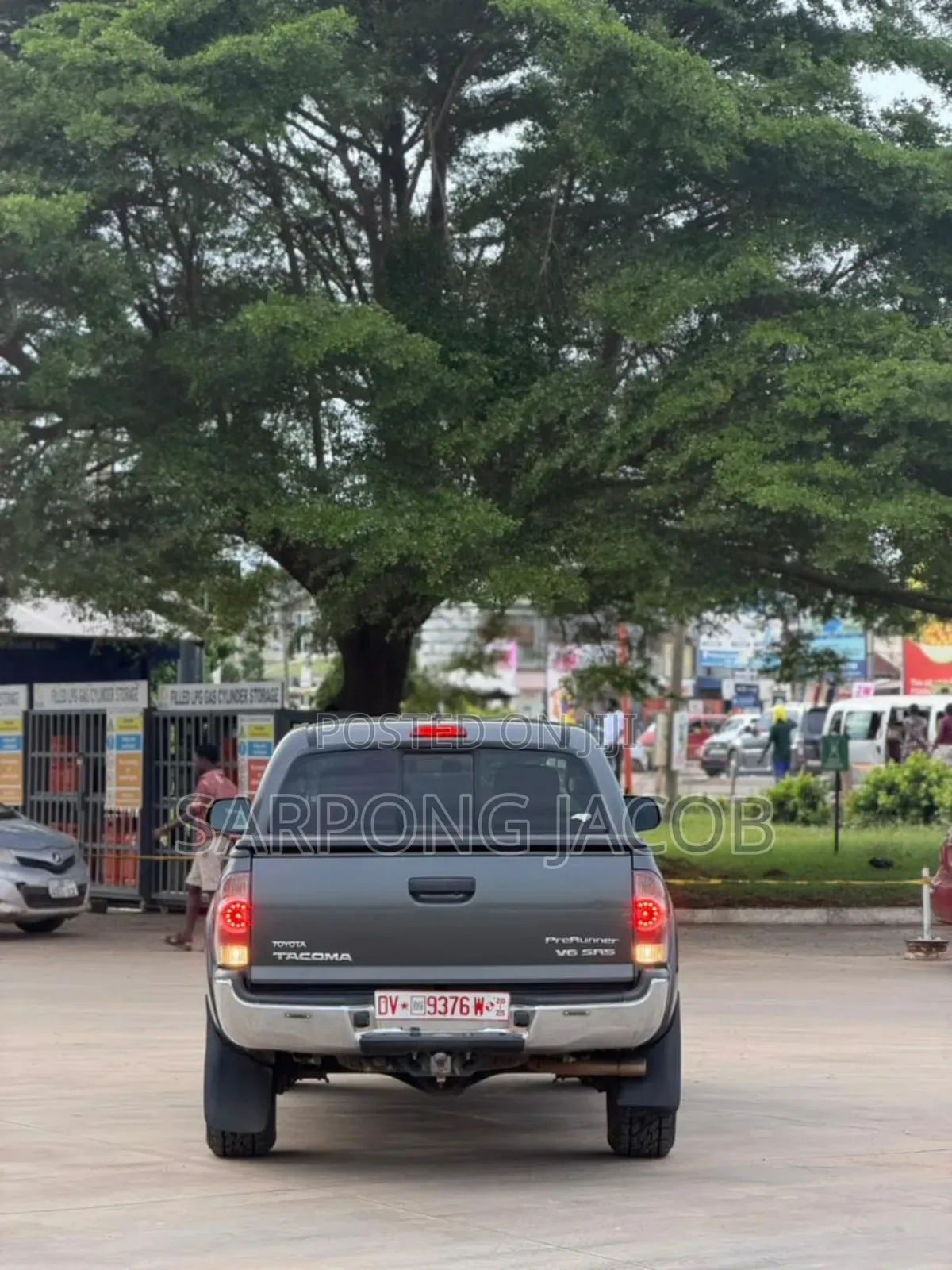 Toyota Tacoma 2015 Gray in Taifa-Burkina - Cars, Sarpong Jacob | Jiji ...