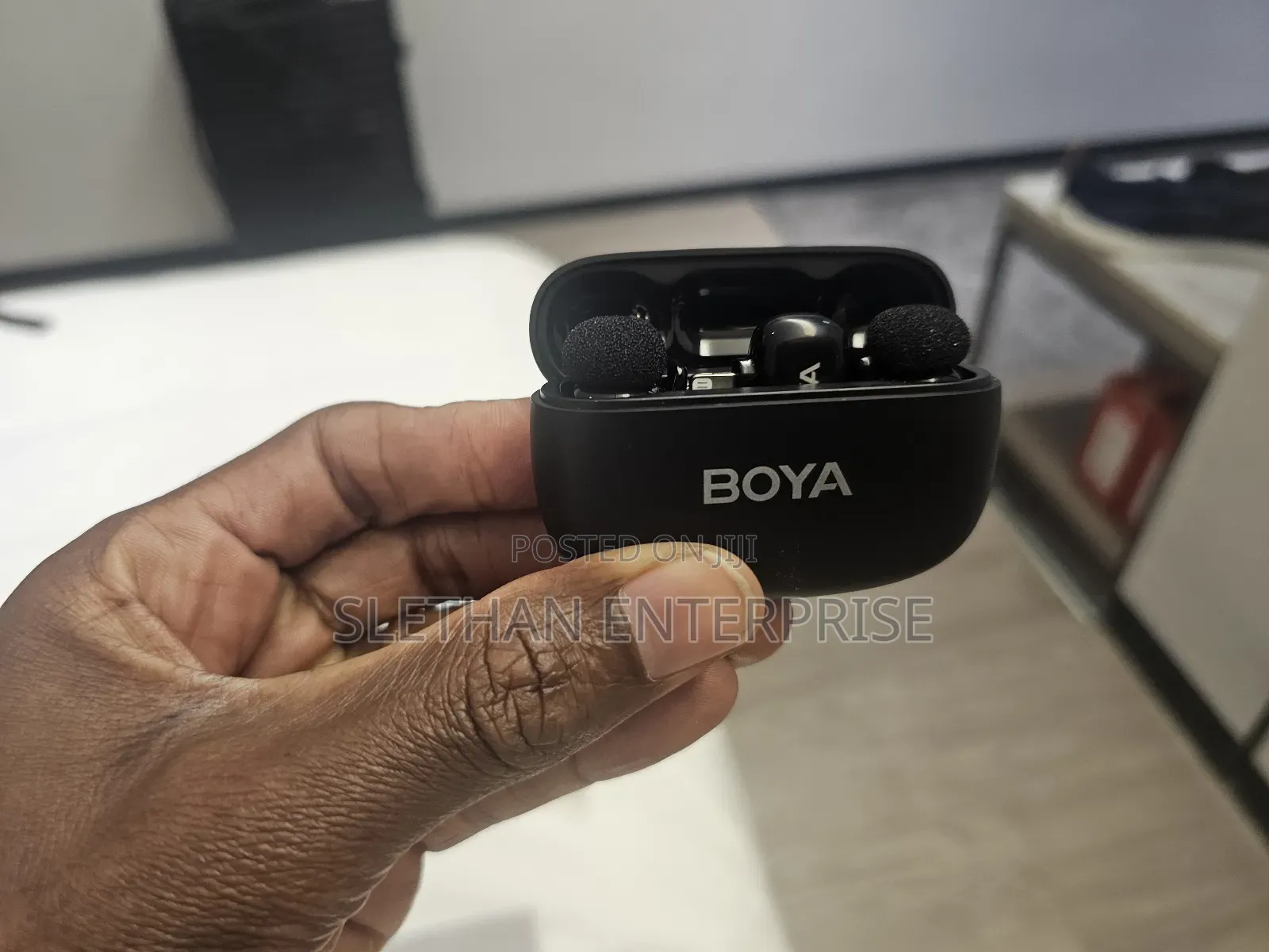 Boya Mini-12- (2tx +2rx ) For Type-c + Lightining Device in Adenta ...