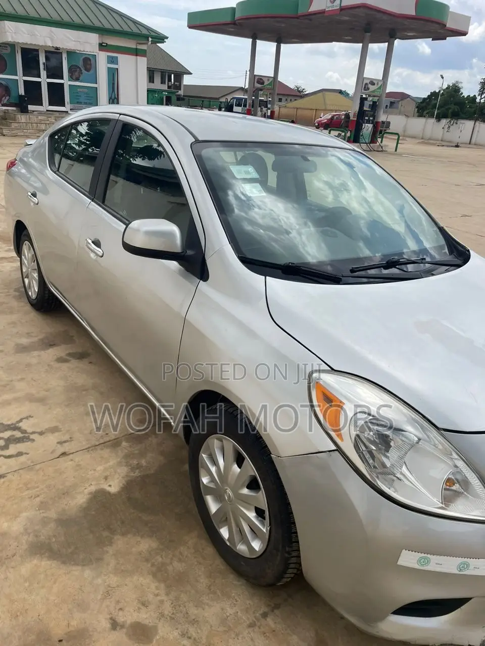 Nissan Versa 2014 Silver in Madina - Cars, Okyere Bright | Jiji.com.gh