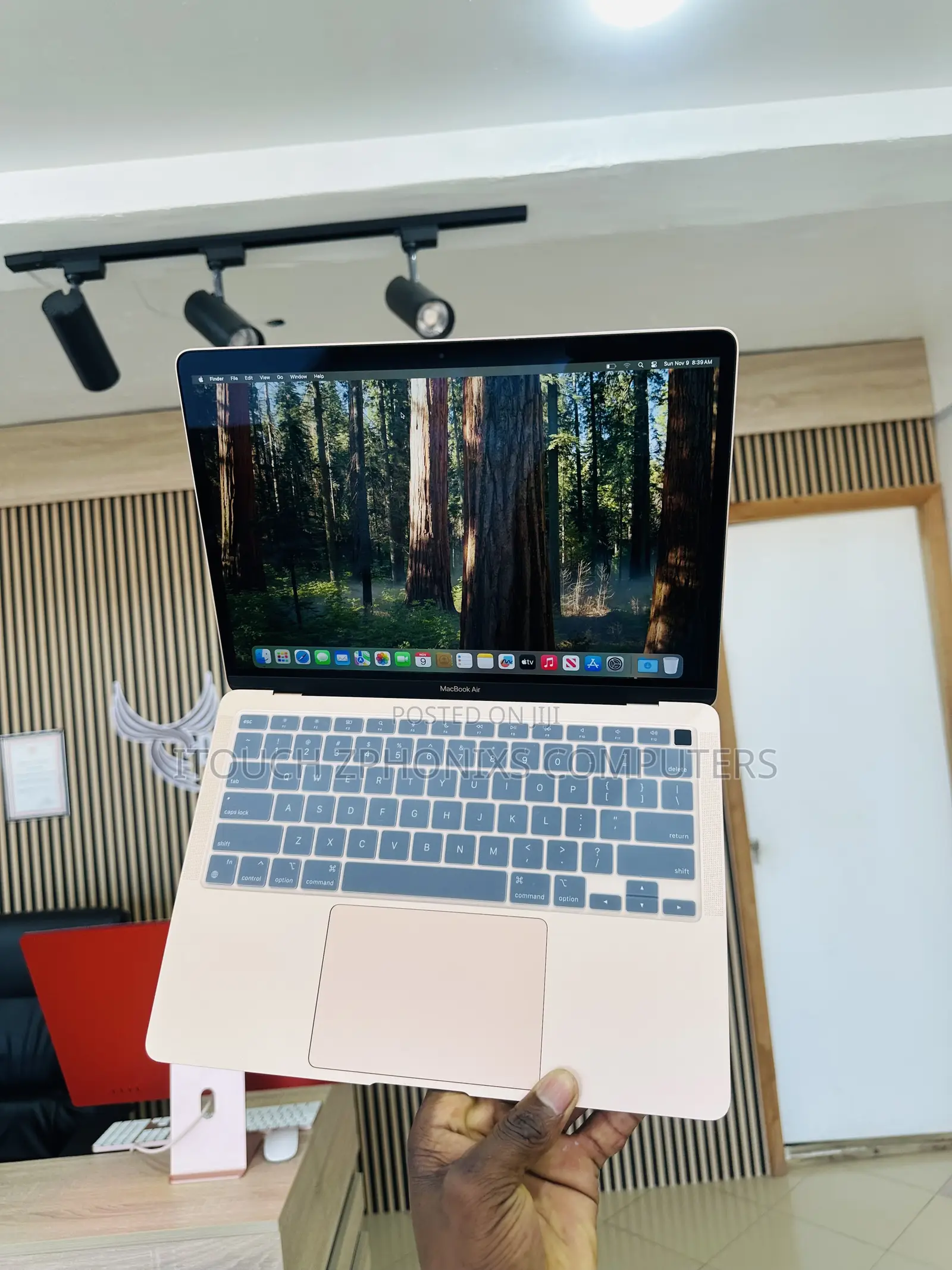 Laptop Apple MacBook Air 8GB Apple M1 SSD 256GB in Kaneshie - Laptops ...