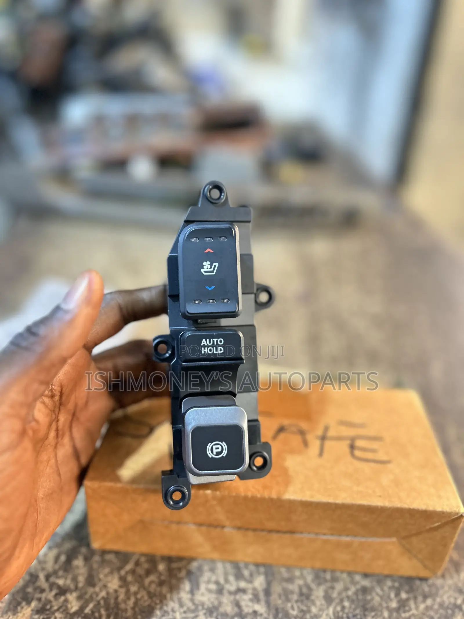 Hyundai Santa Fe 2016 Handbrake or Parking Switch in Abossey Okai ...