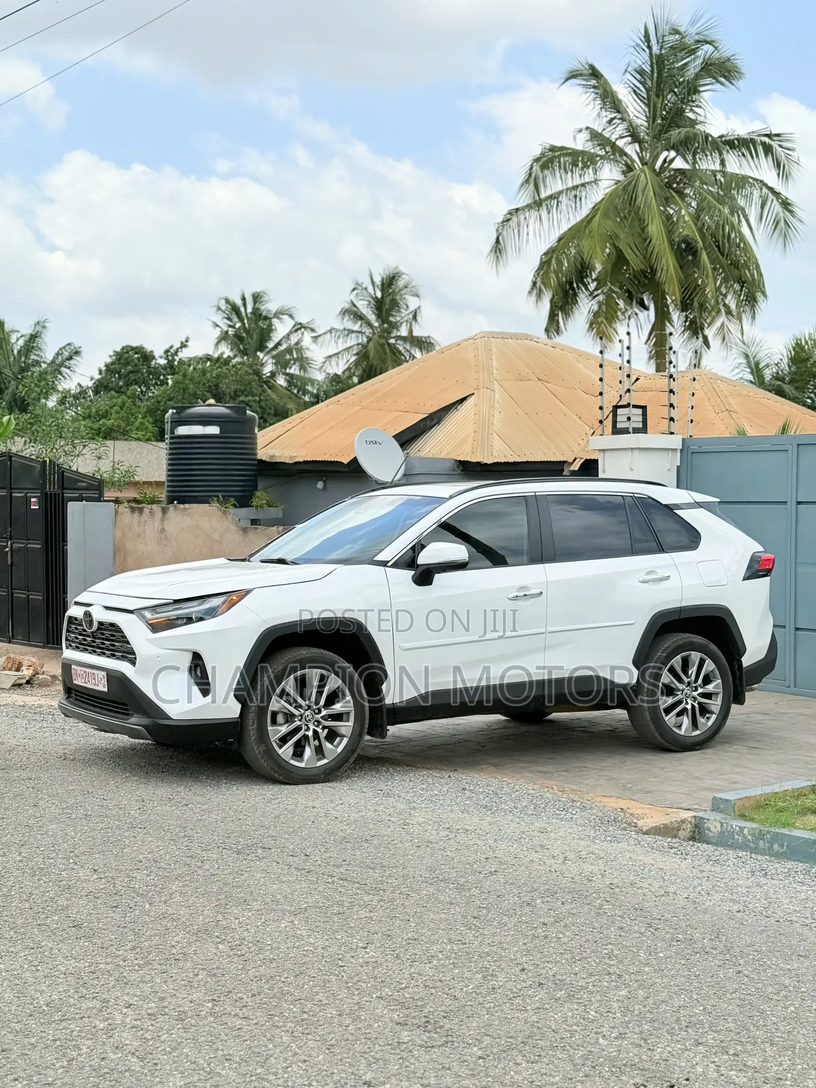 Toyota RAV4 2023 White in Madina - Cars, Champion Motors | Jiji.com.gh