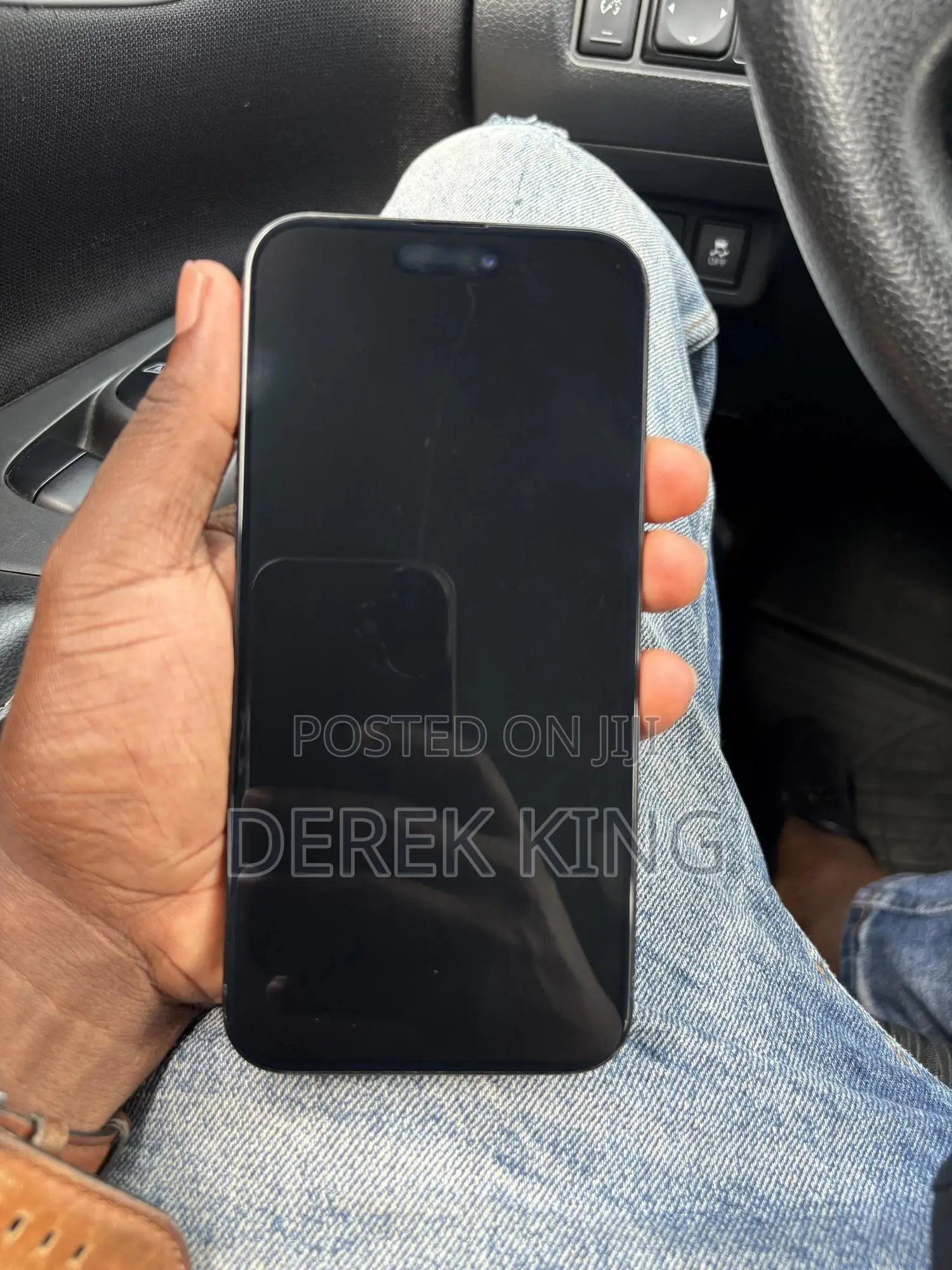 Apple iPhone 15 Pro Max 512 GB Gray in Airport Residential Area ...