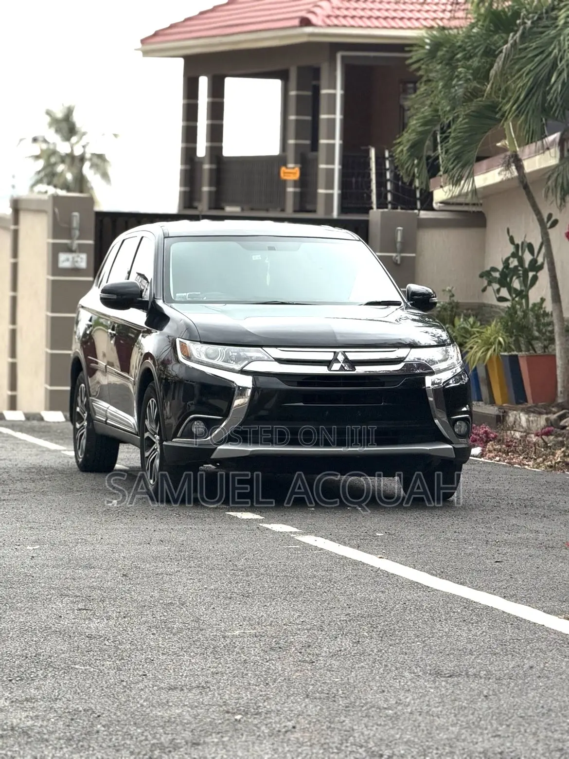 Mitsubishi Outlander SE AWC 2016 Black in Dansoman - Cars, Samuel Acquah | Jiji.com.gh