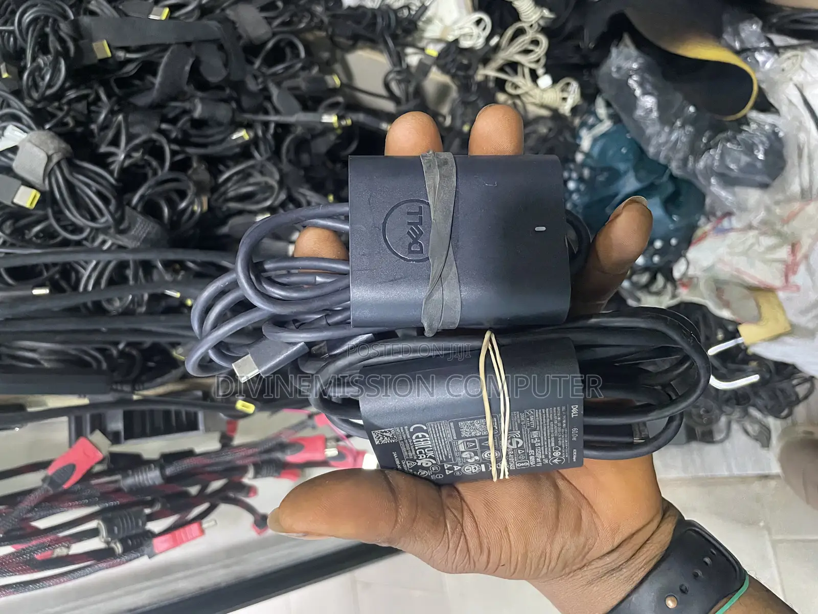 Uk Used Dell Type C 60w Gen Ultra Slim for Delltm Laptop in Circle ...