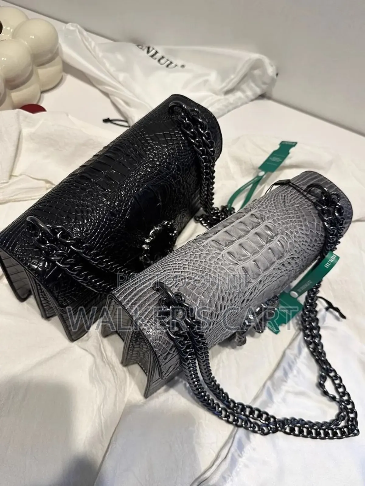 Luxury Chain Underarm Bag in Accra Metropolitan - Bags, Walker's Cart ...