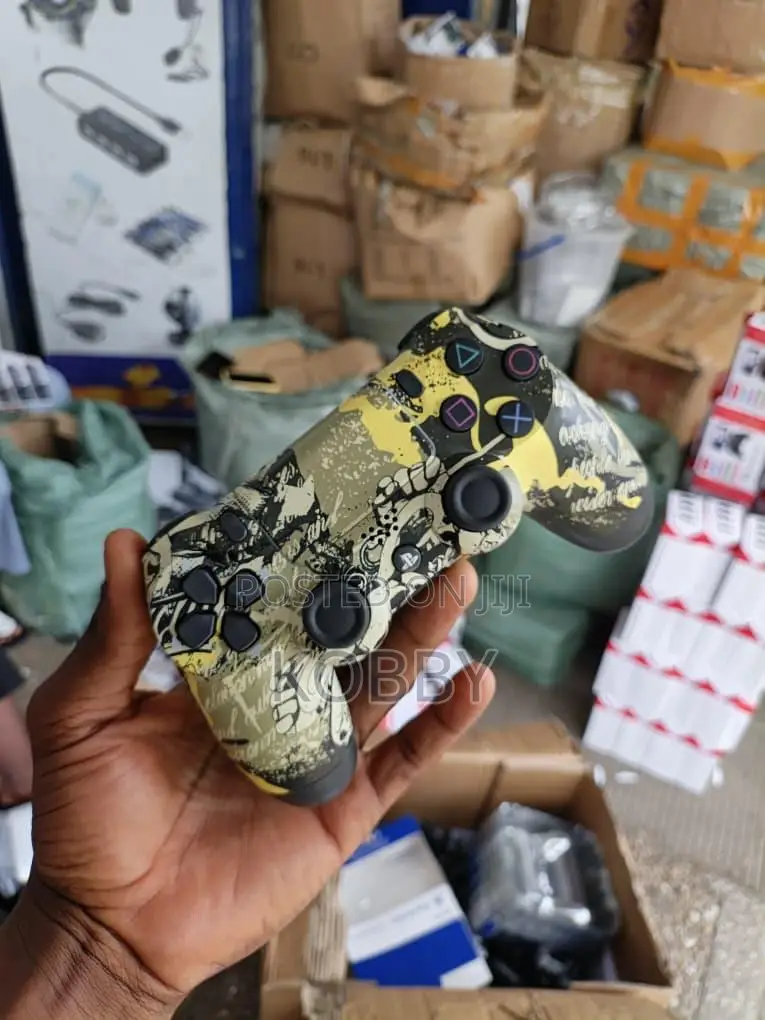 Ps4 Game Pads in Cape Coast Metropolitan - Video Game Consoles, Kobby ...