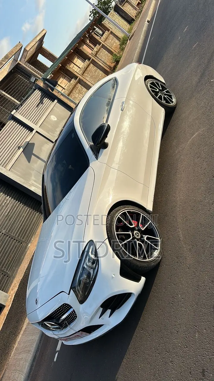 Mercedes-Benz C300 Base C300 AWD 4MATIC Coupe 2019 White in Accra ...