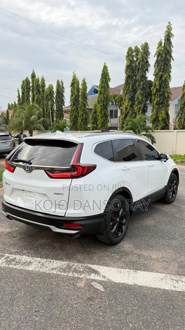Honda CR-V Touring 2022 White in Achimota - Cars, Kojo Danso Ray | Jiji ...