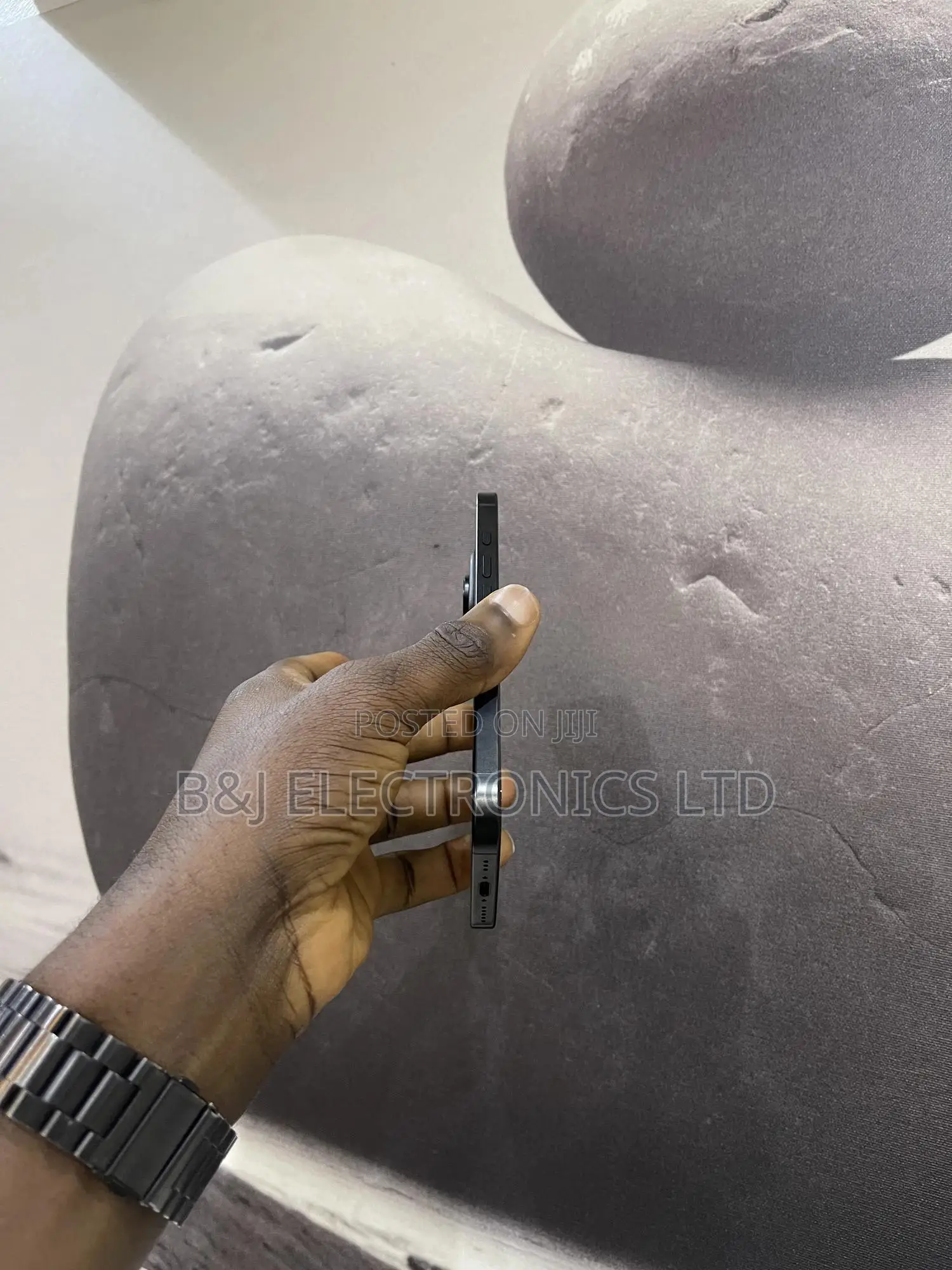 Apple iPhone 16 Pro 128 GB Black in Kumasi Metropolitan - Mobile Phones, B And J | Jiji.com.gh