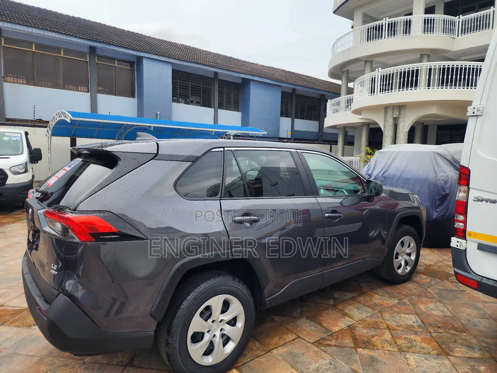 Toyota RAV4 LE AWD 2024 Black in Achimota - Cars, Enginer Edwin | Jiji ...