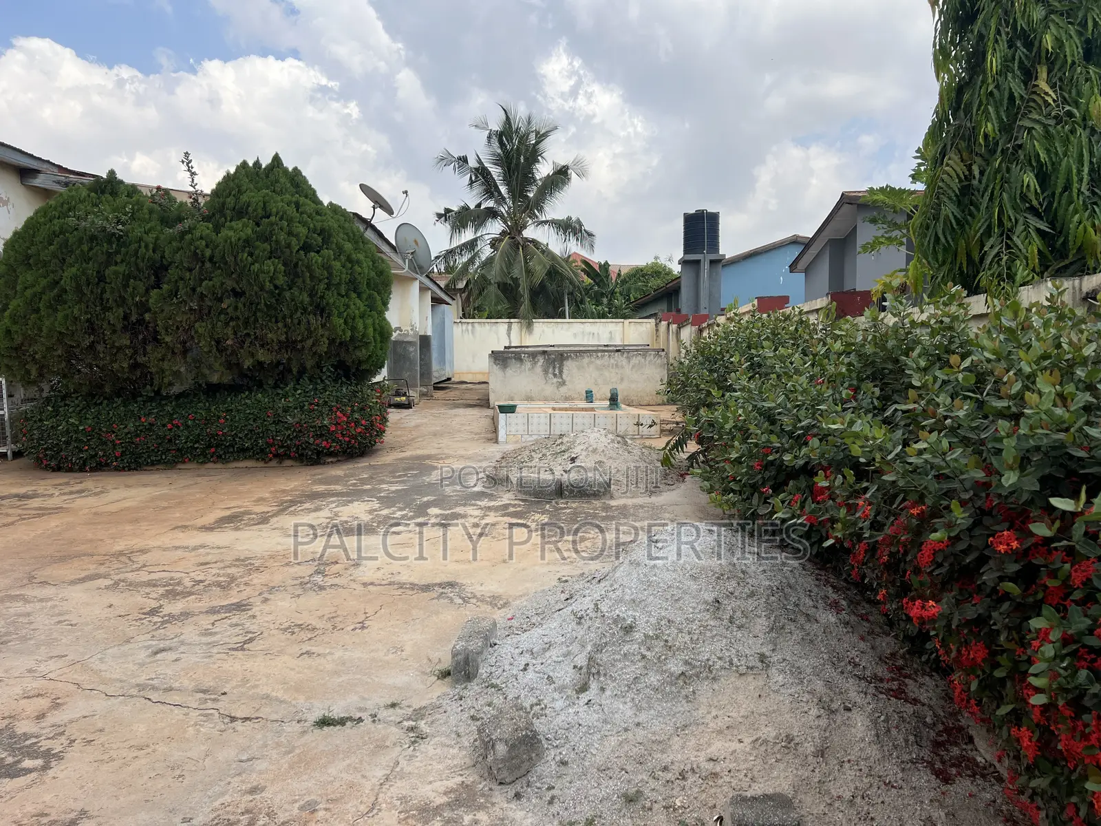 5bdrm House in Santasi Brofoyedu, Kumasi Metropolitan for sale in ...
