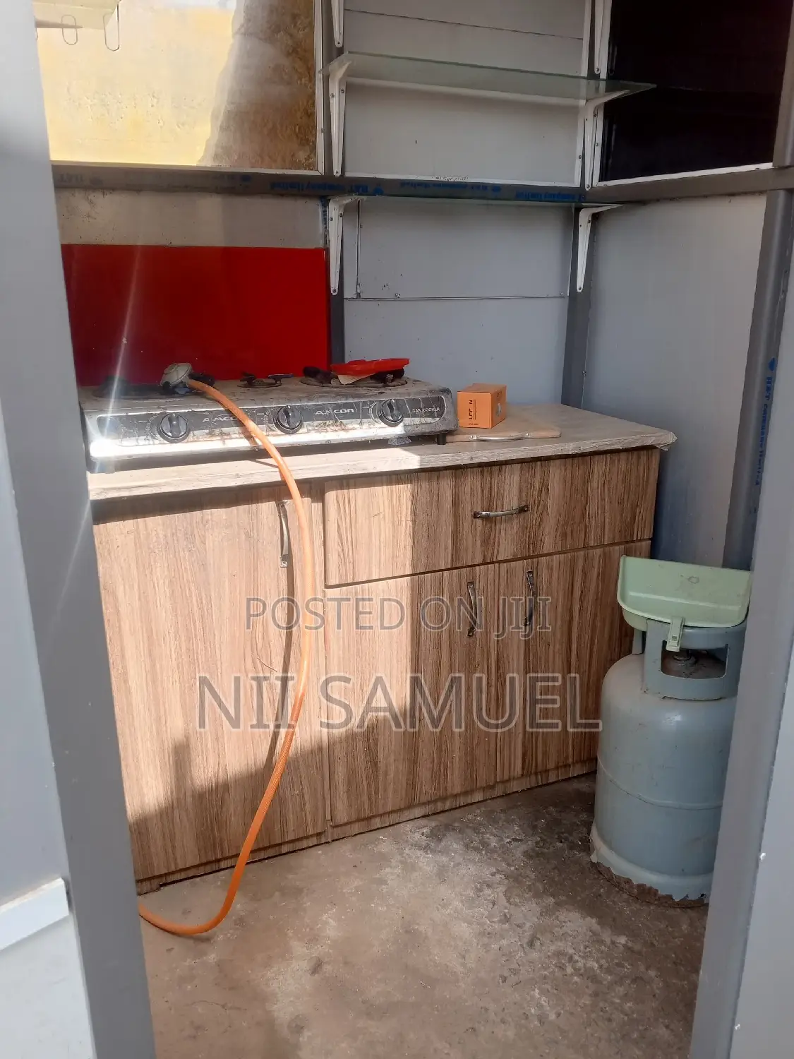 Alucobond Shop /Kitchen /Food Joint For Sale in GREDA Estate ...