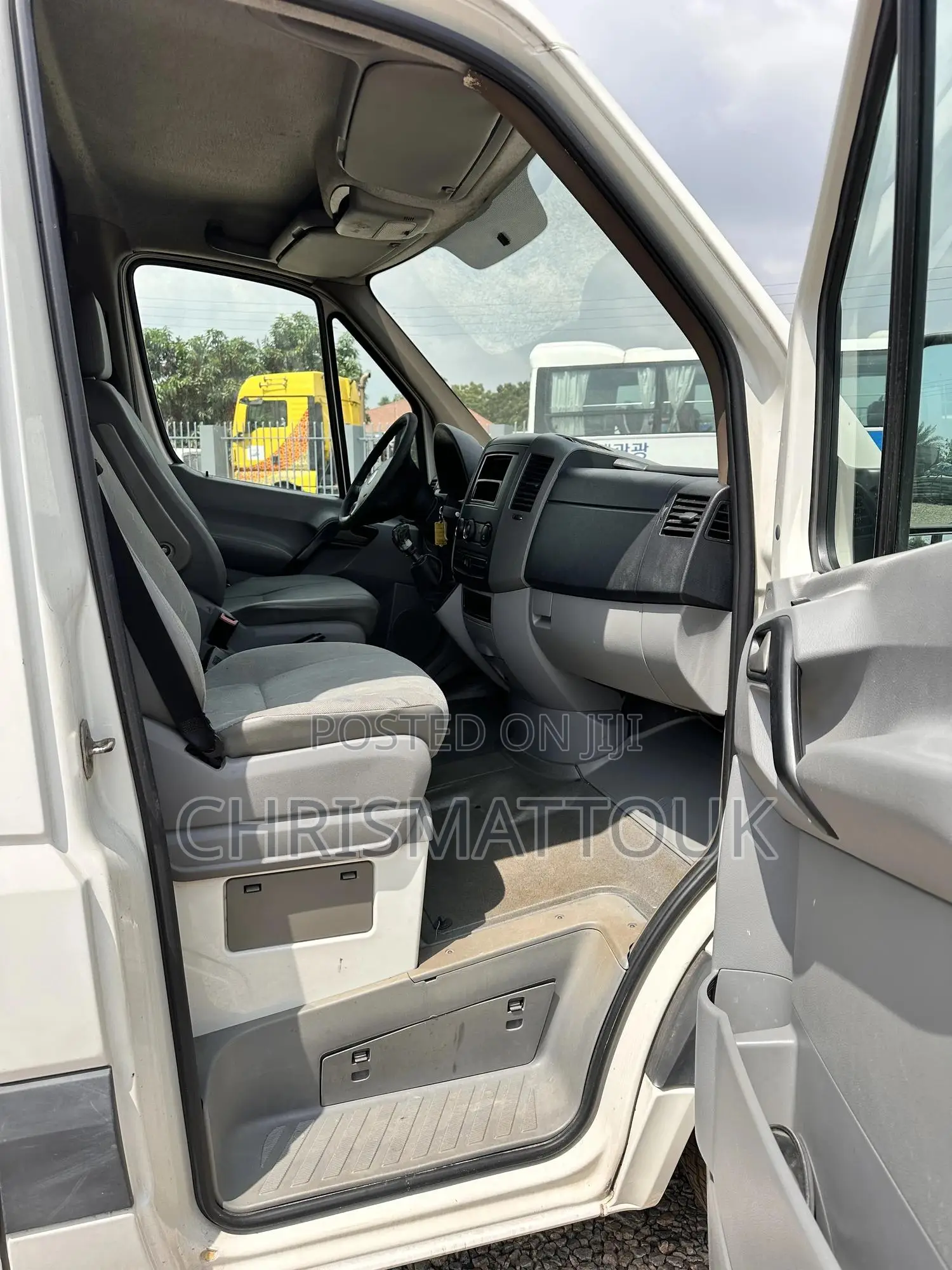 Volkswagen Crafter 2013 White in Spintex - Cars, Christopher Mattouk ...