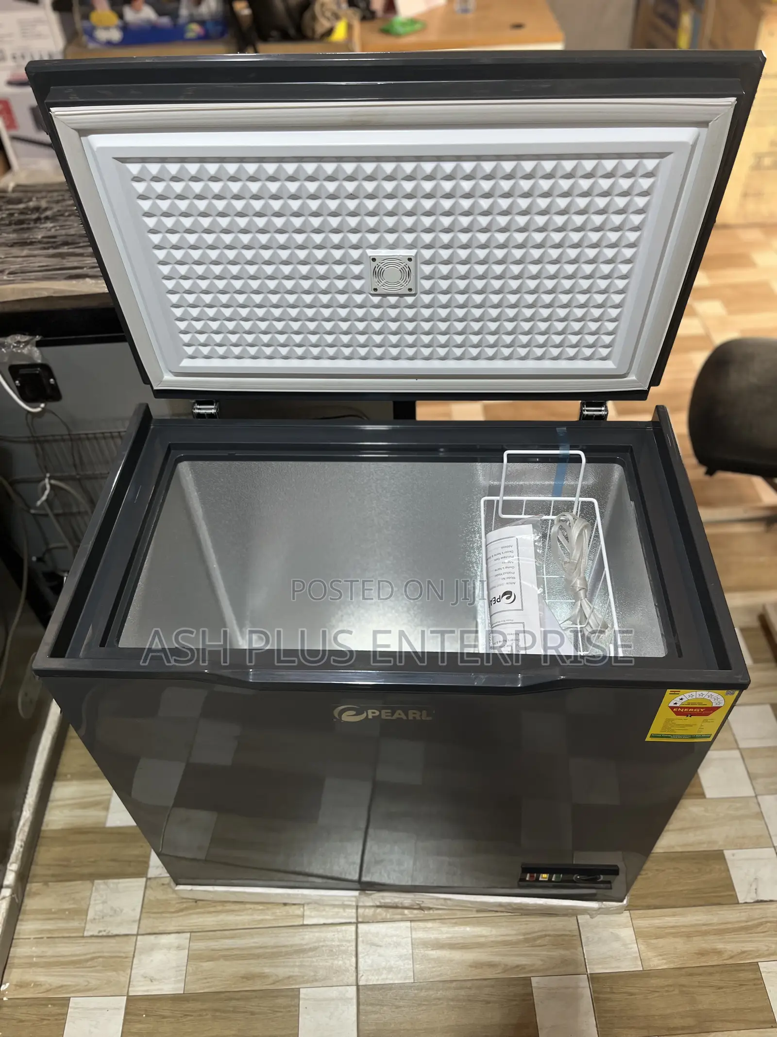 188l Pearl Chest Freezer in Kumasi Metropolitan - Kitchen Appliances ...