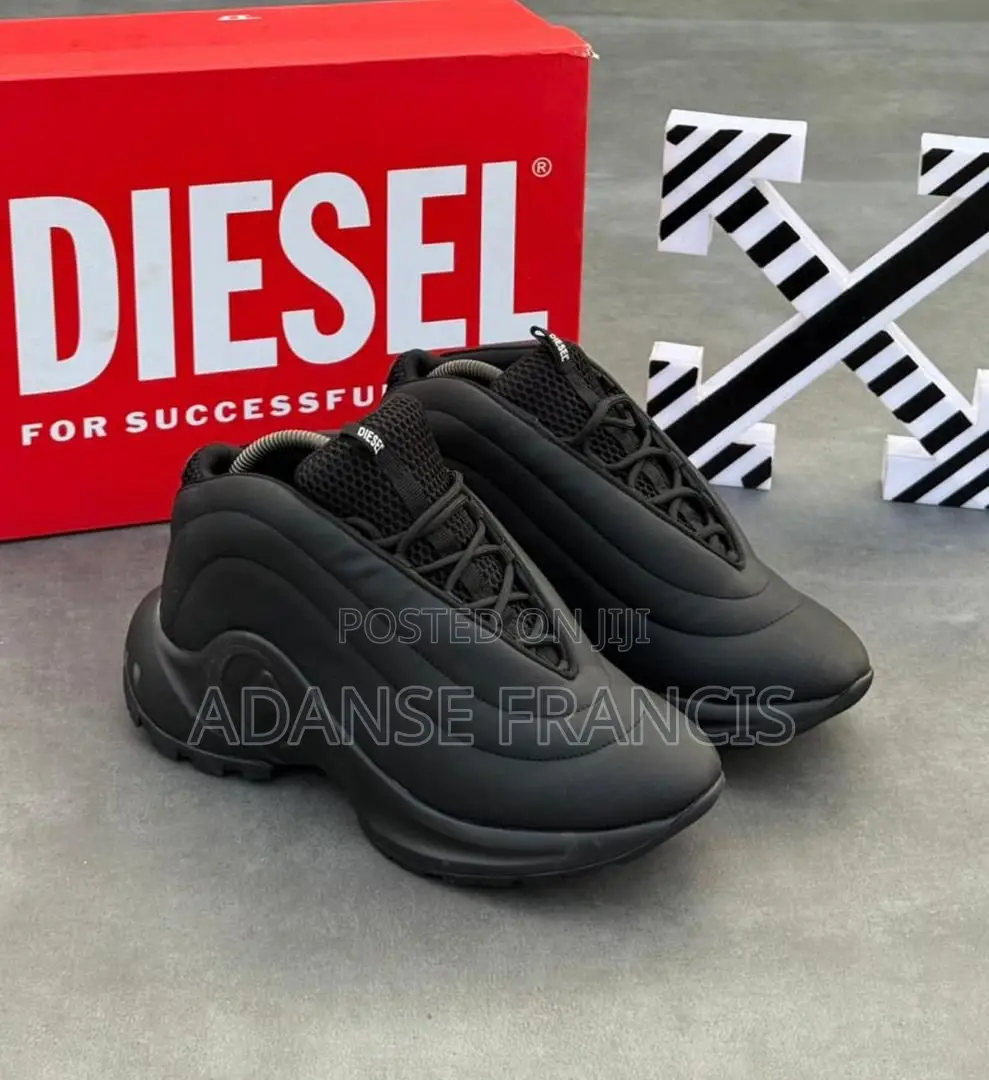 Diesel S-D-Runner X-Schlupfsneakers Mit Mattem Oval D-Spann in Accra ...