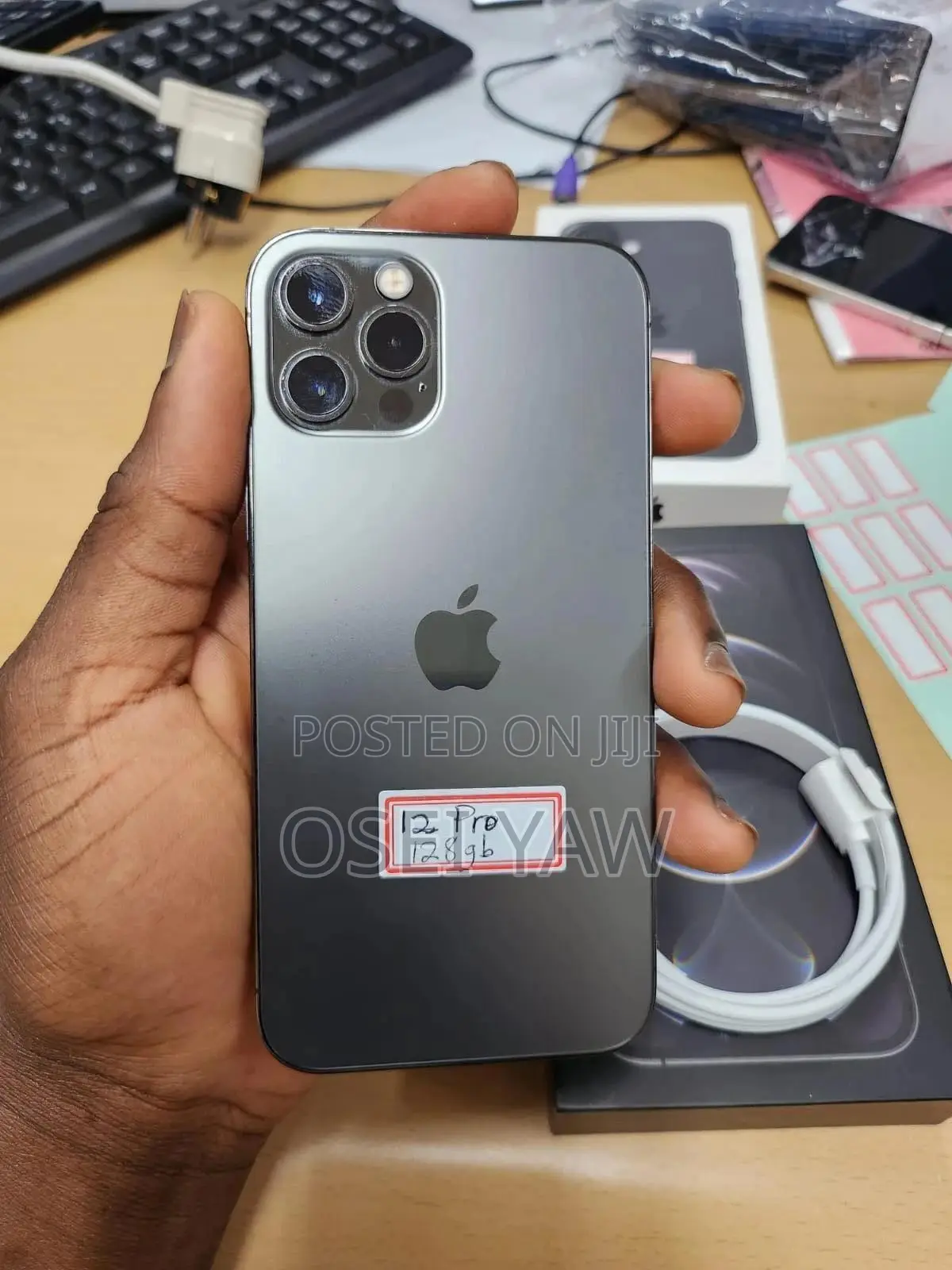 Apple iPhone 12 Pro 128 GB Gray in Tema Metropolitan - Mobile Phones ...