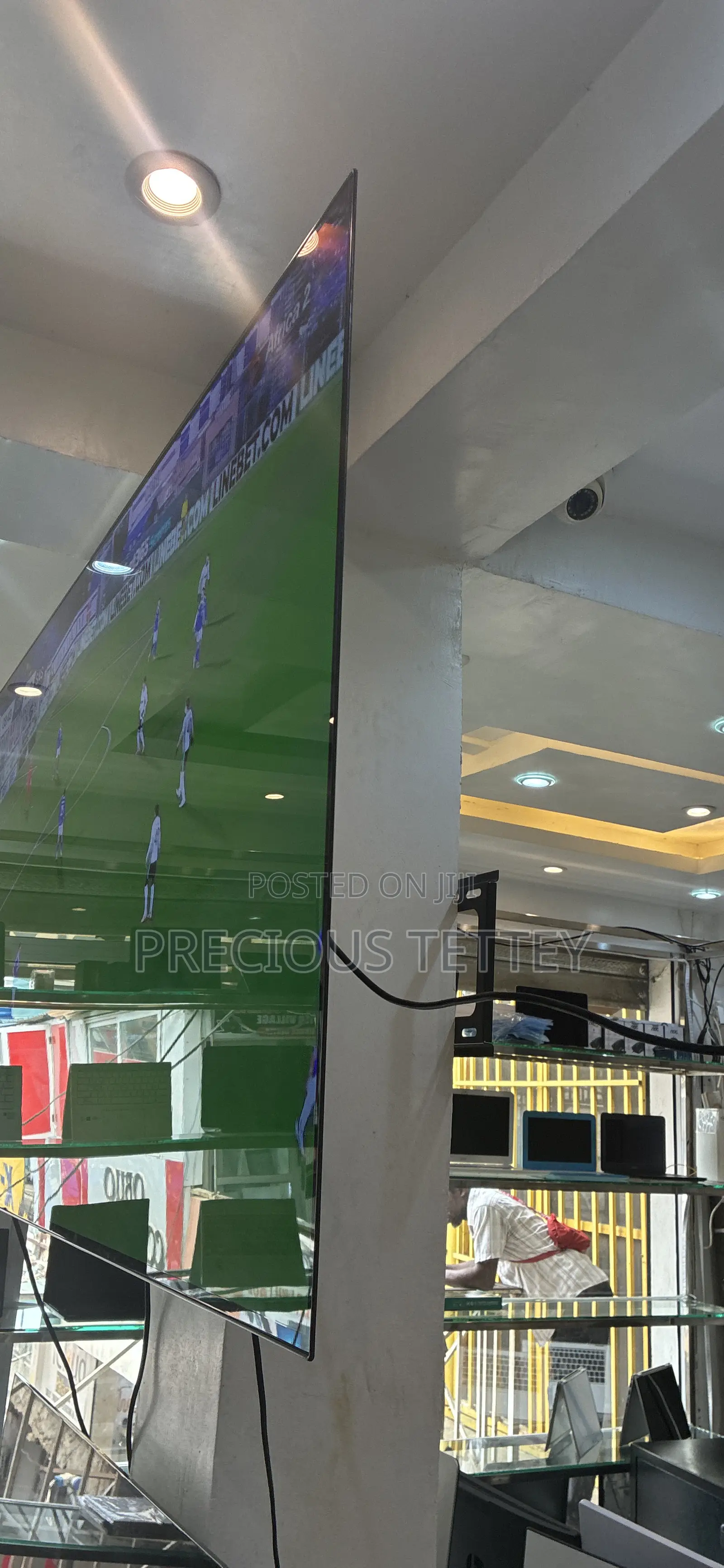 65 Lg Tv Oled in Circle - TV & DVD Equipment, Precious Tettey | Jiji.com.gh