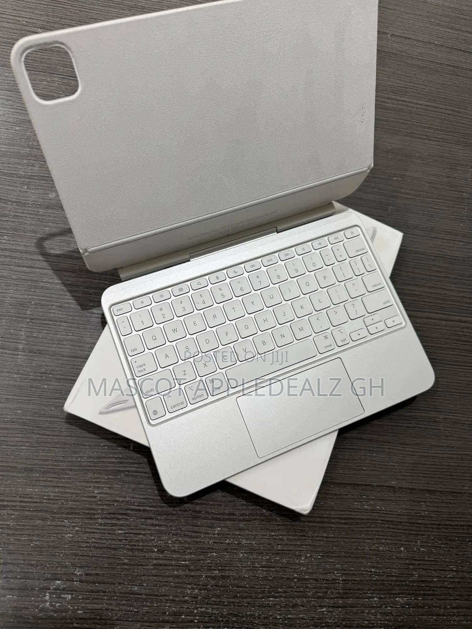 11 Inches Magic Keyboard for sale - Mascot Appledealz Gh Price: GH ...