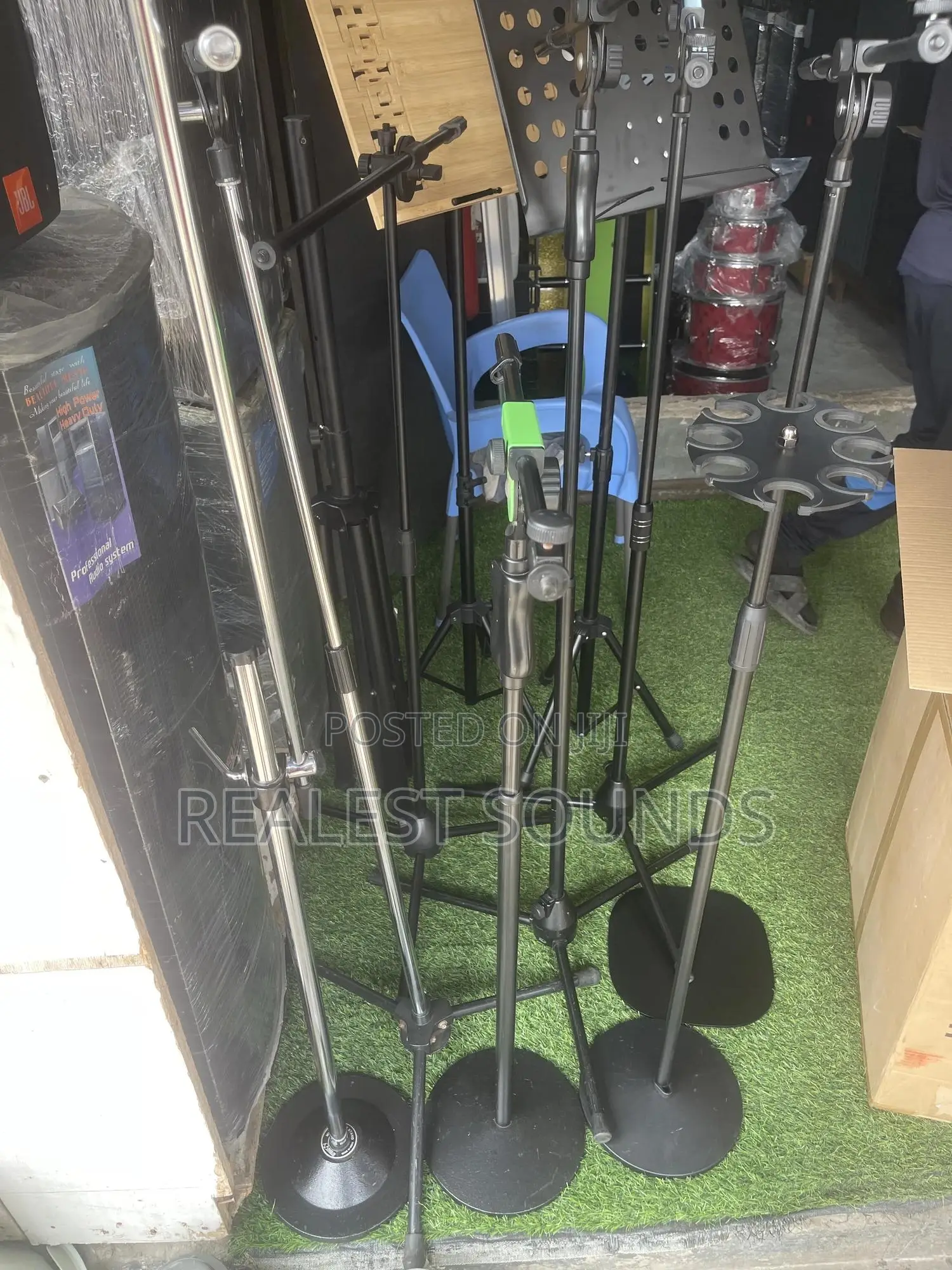 Microphone Stand Round Base in Accra Metropolitan - Audio & Music ...