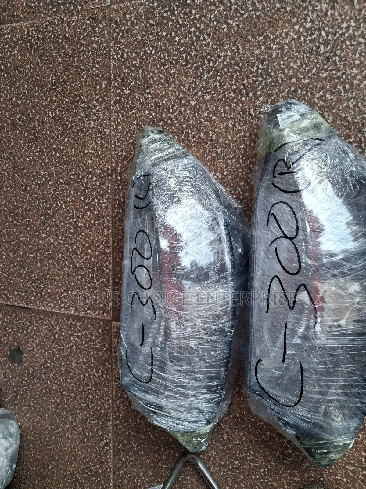 Headlight Glass C300 in Abossey Okai - Vehicle Parts & Accessories, Christopher Oforkansi | Jiji ...