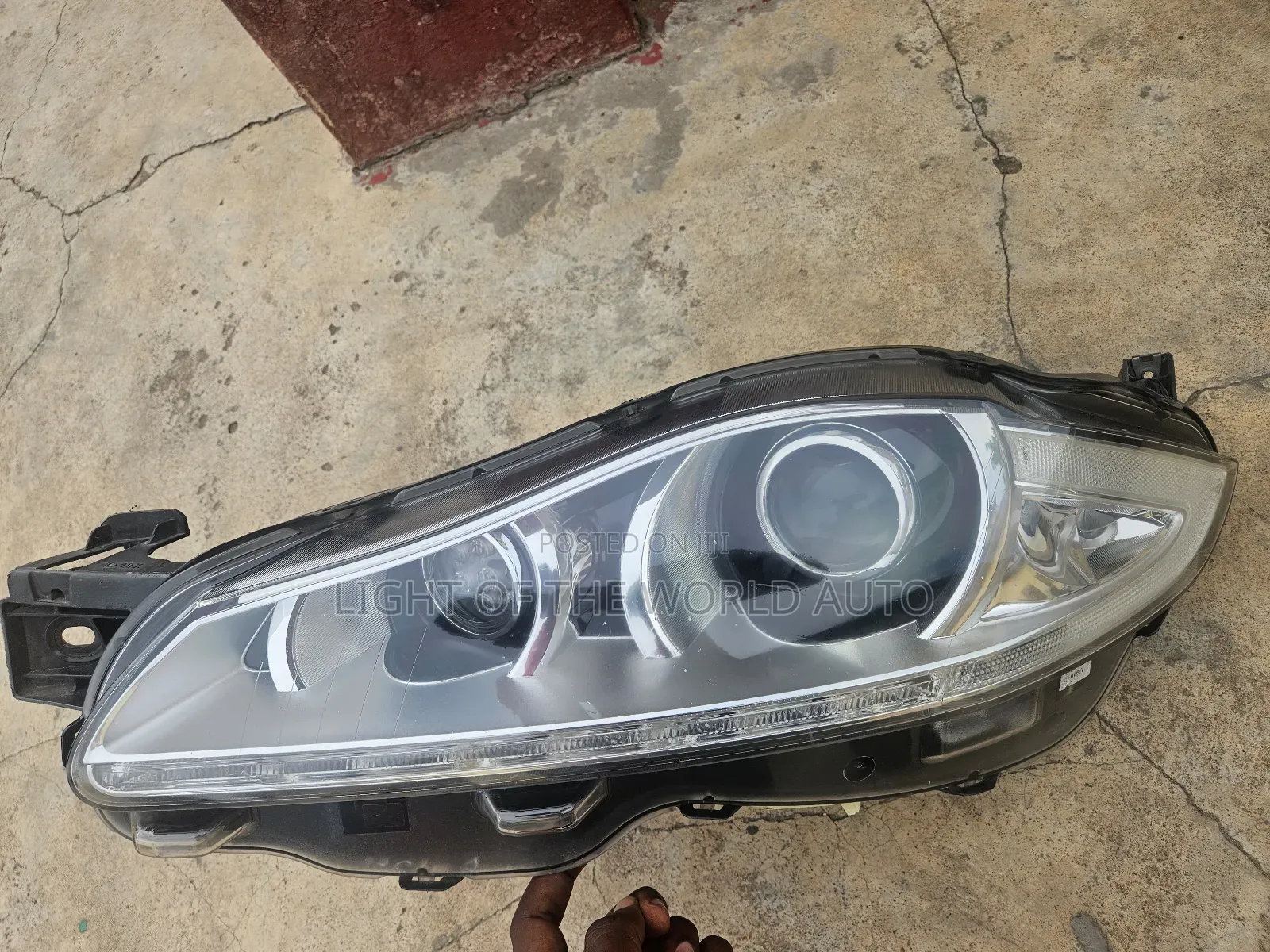 Jaguar Xj Headlight Charger Type Left Side in Abossey Okai - Vehicle Parts & Accessories, Simeon ...