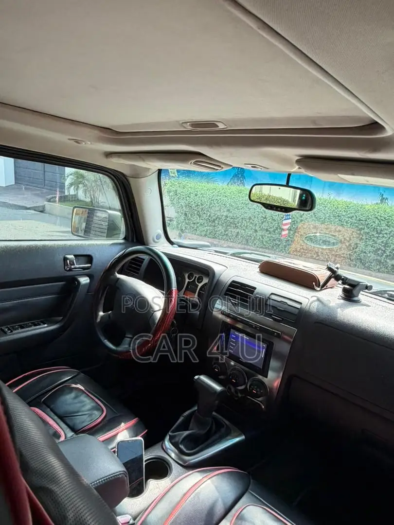 Hummer H3 SUV H3X 2010 Yellow in Gbawe - Cars, Anthony Nyarko-mensah ...