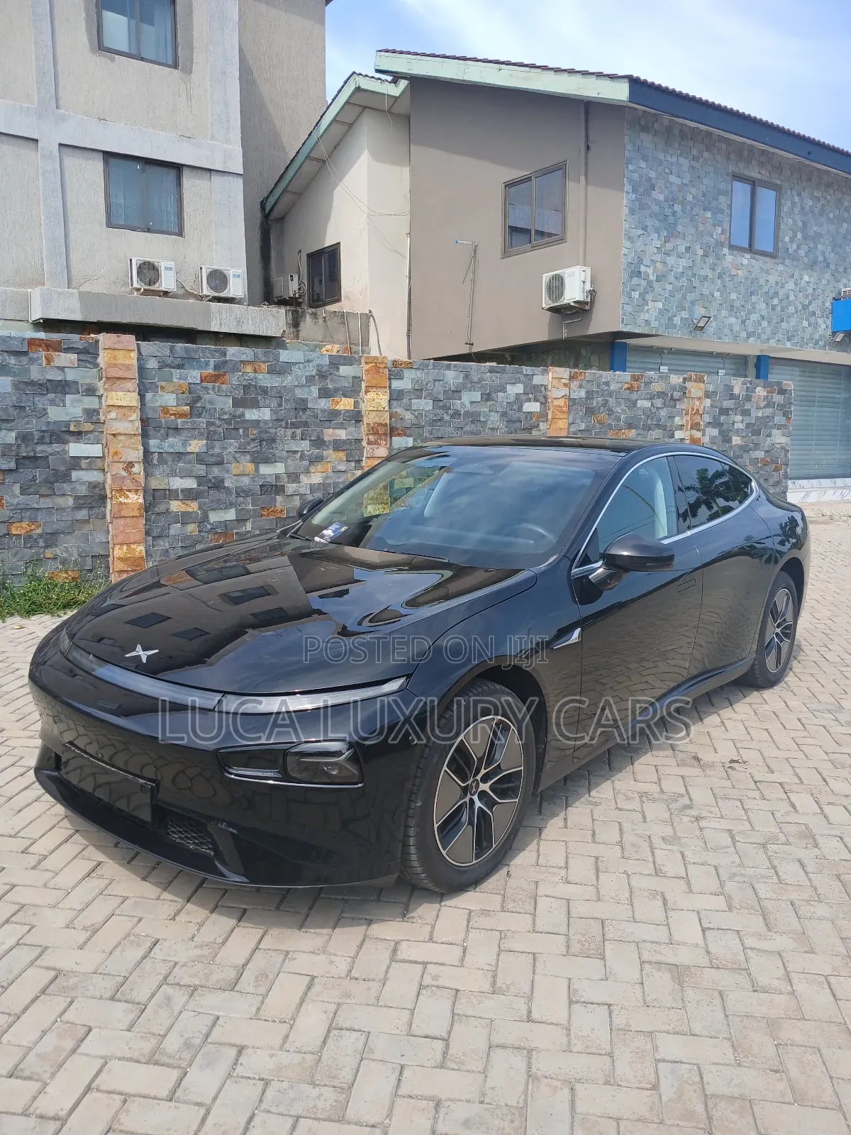 New XPeng P7 424hp All Wheel 2025 Black in Tema Metropolitan - Cars ...