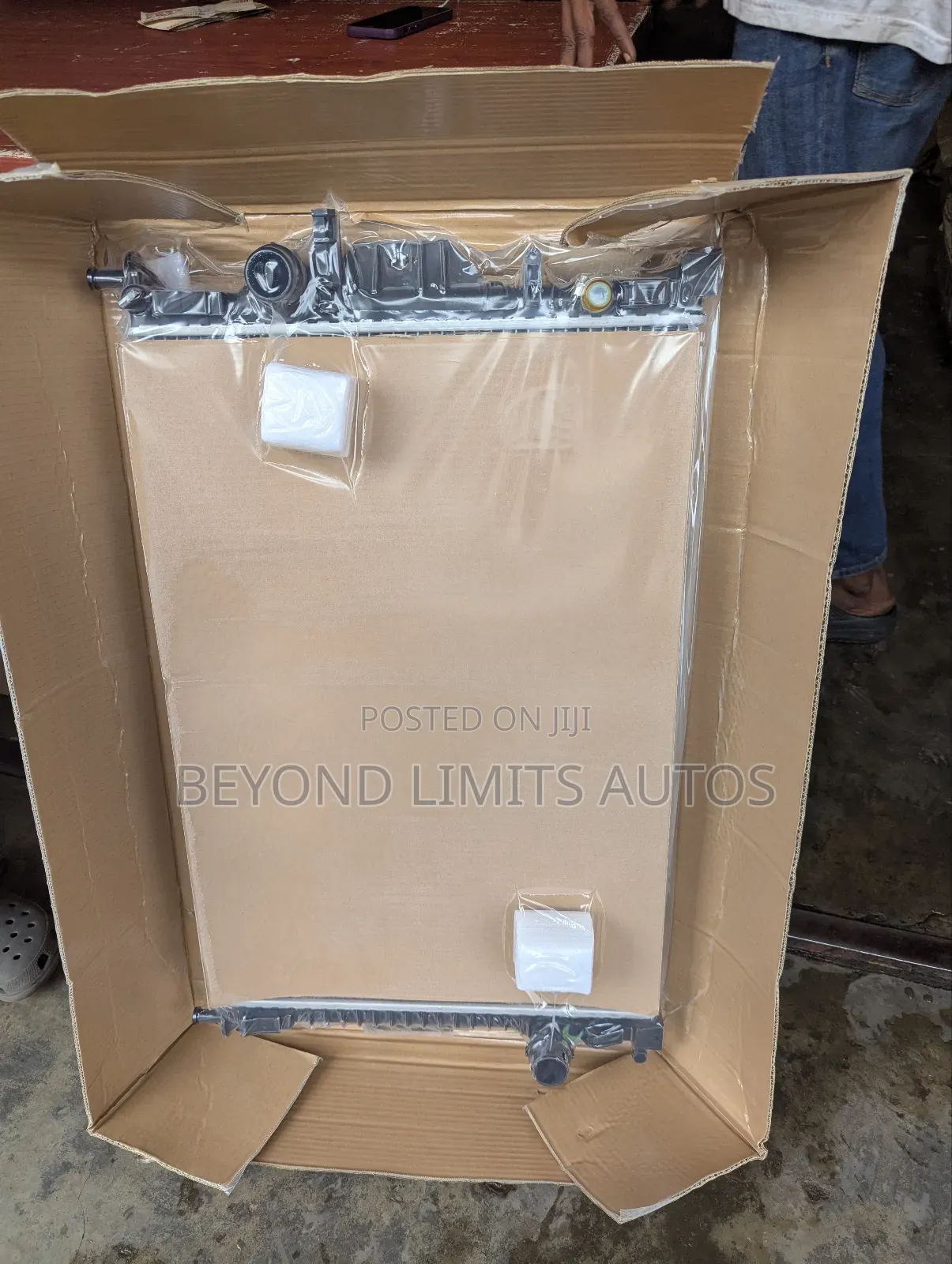 Ford Mondeo 2010,2011,2012,2013,2014,2015,2016 Radiator/Water Tank in Abossey Okai - Vehicle ...