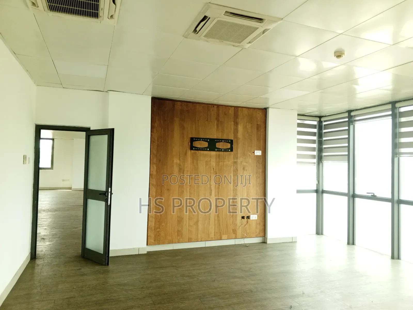 400sqm Office Space at Osu in Osu - Commercial Property for Rent, Hs ...