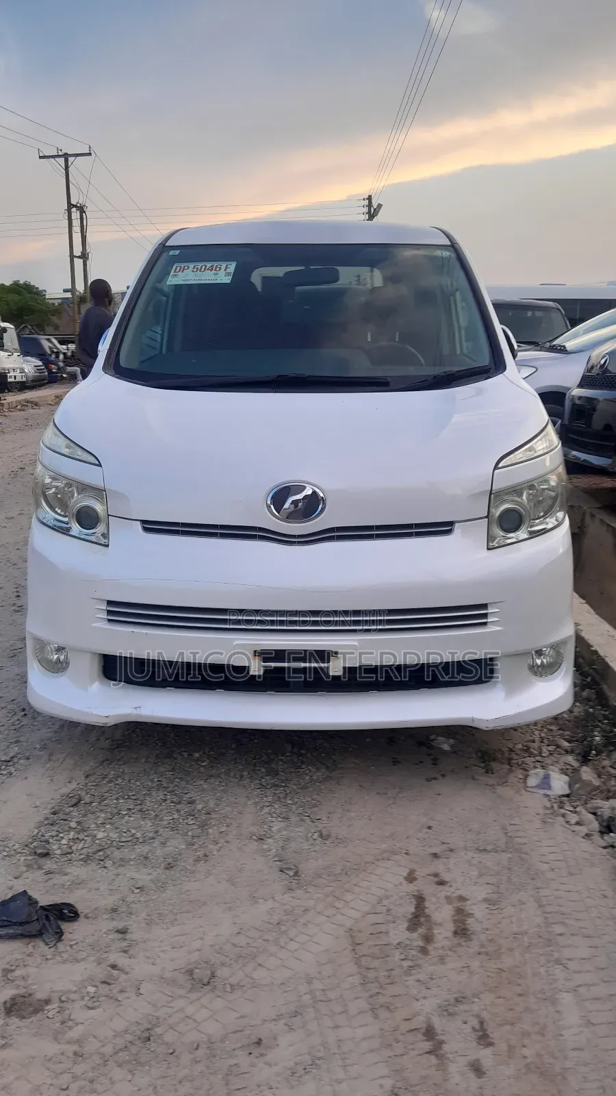 Toyota Voxy 2011 White in Accra Metropolitan - Cars, Jumicof Enterprise ...