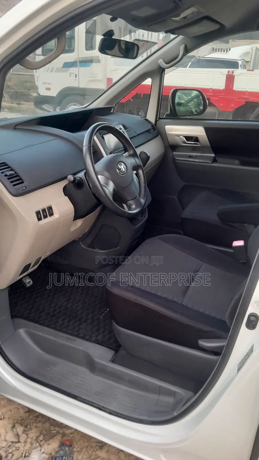 Toyota Voxy 2011 White in Accra Metropolitan - Cars, Jumicof Enterprise ...
