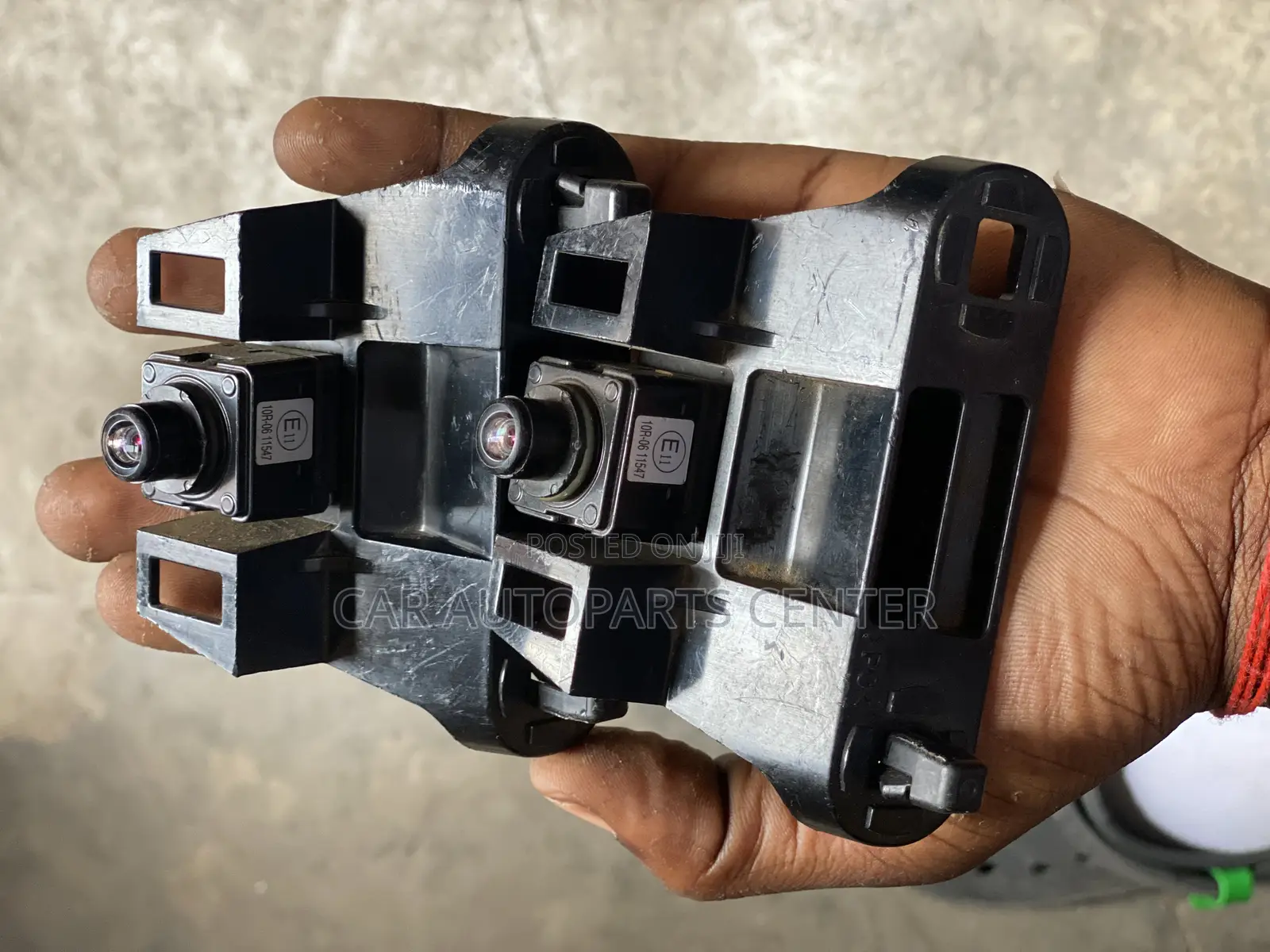 Toyota Landcruiser 2024-25 Reverse Camera in Abossey Okai - Vehicle Parts & Accessories, Derrick ...