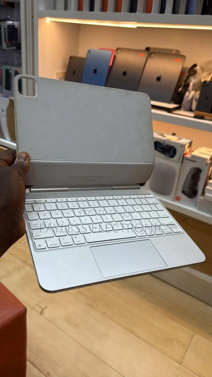M4 11inch Apple Magic Keyboard Used in Kokomlemle - Accessories for ...