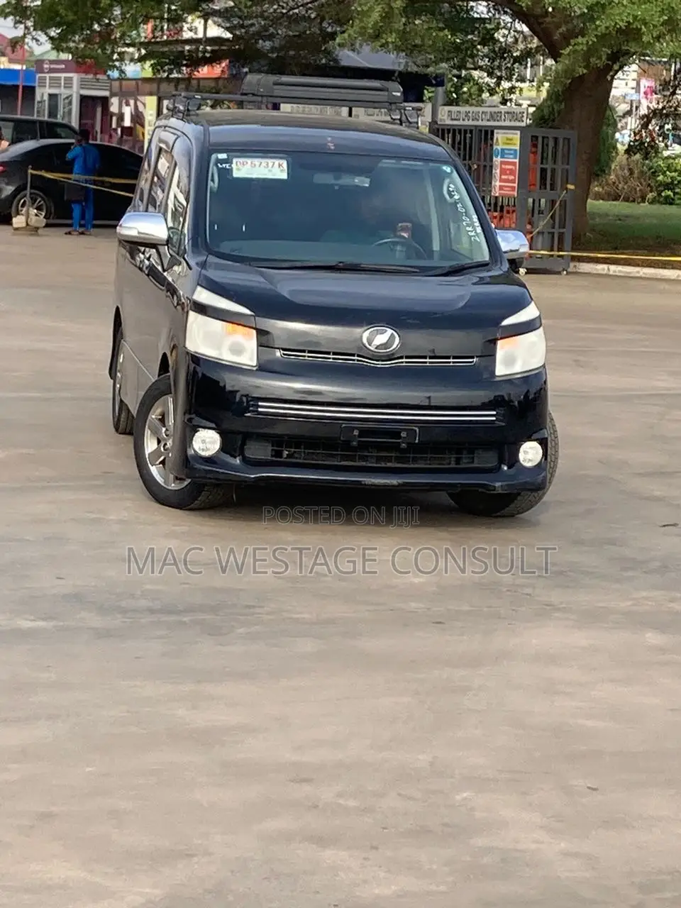 Toyota Voxy SV Premium 2014 Black in Dome - Cars, Asantewaa Millicent ...