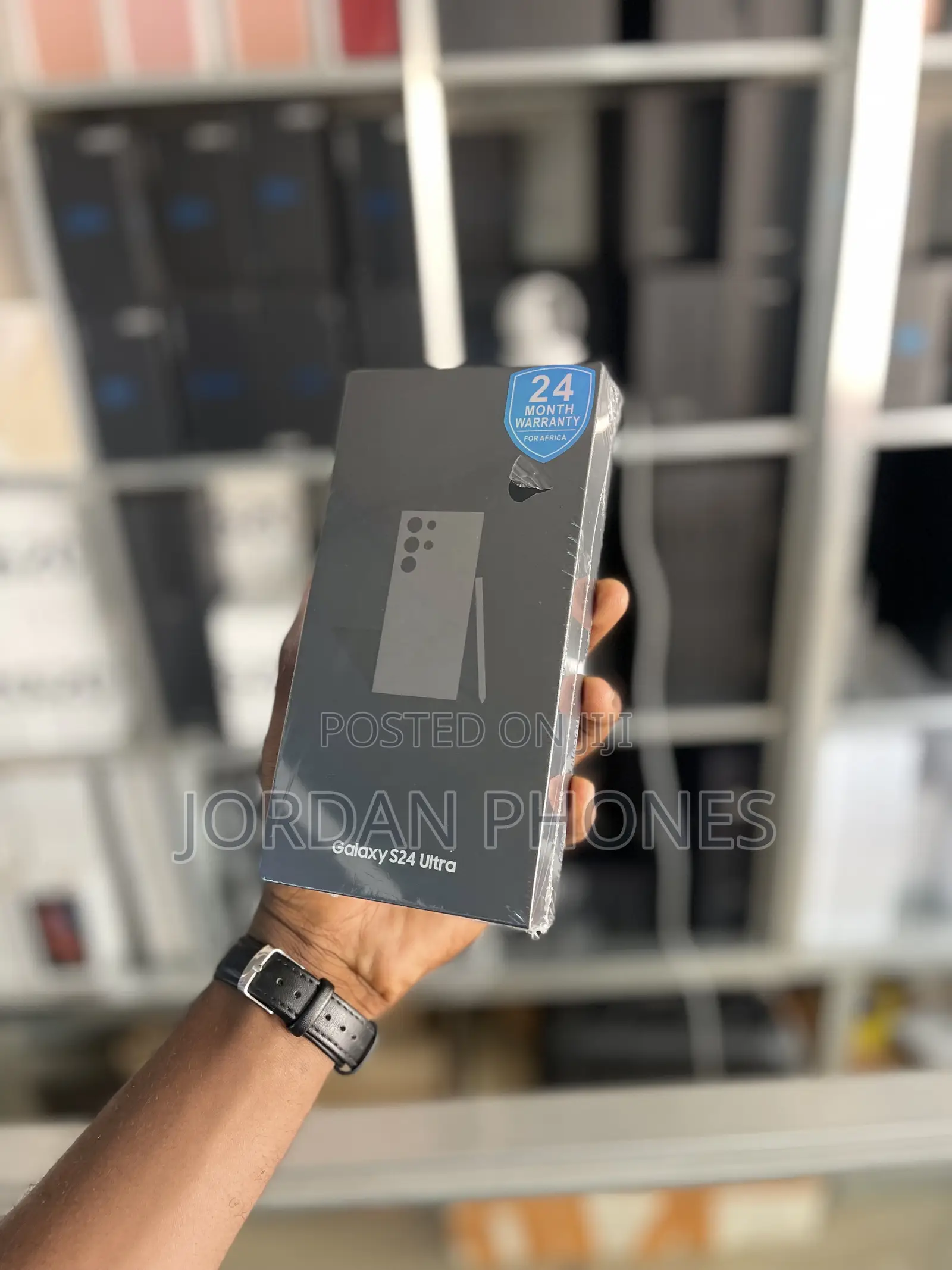 New Samsung Galaxy S24 Ultra 256 GB Black in Circle - Mobile Phones ...