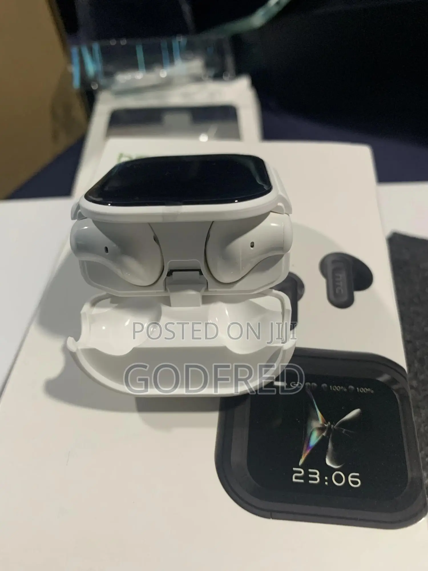 HTC Earpod in Madina - Headphones, Godfred Kusi Yeboah | Jiji.com.gh