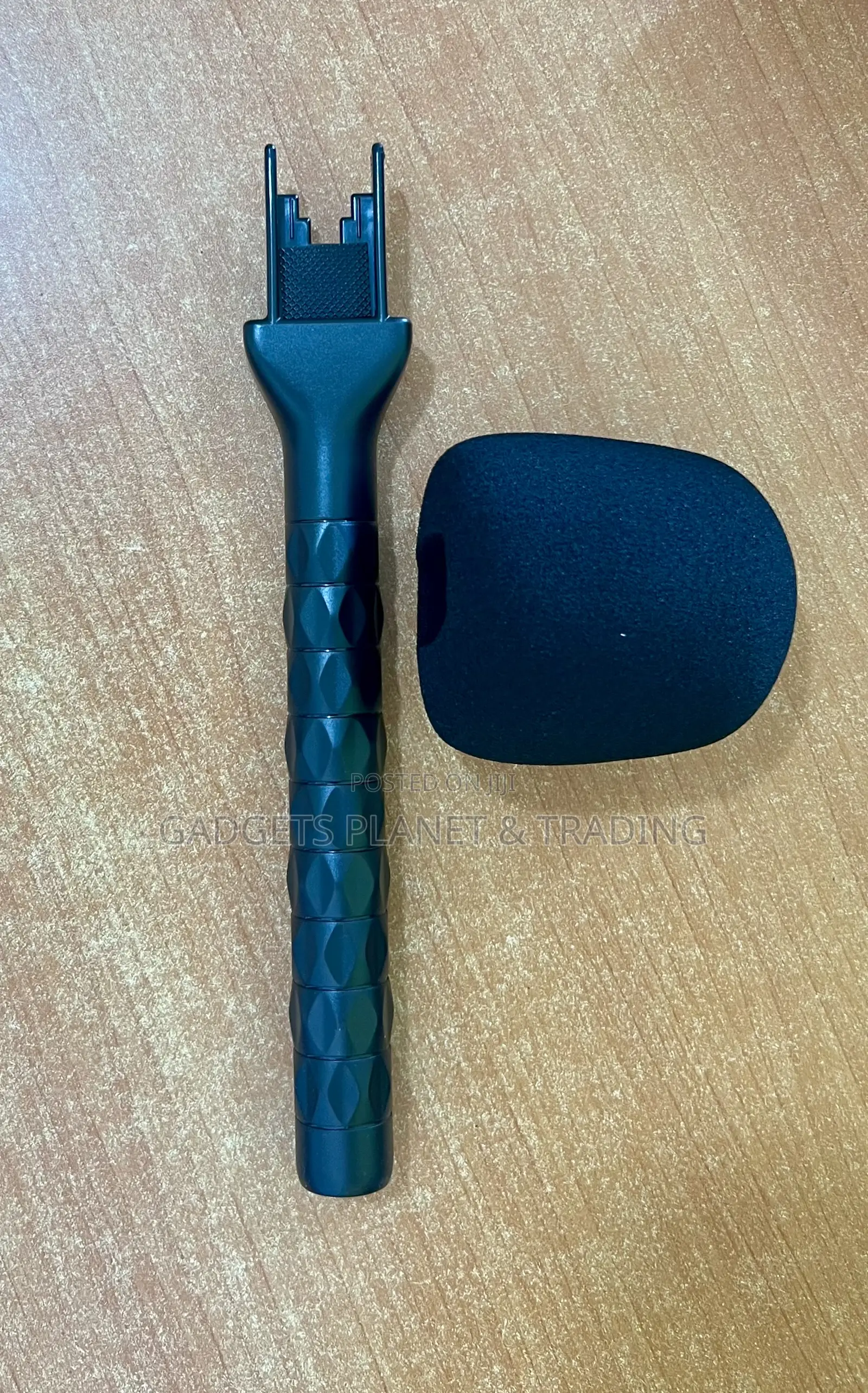 Wireless Lapel Microphone Hand Held Stick in Lartebiokorshie - Audio ...