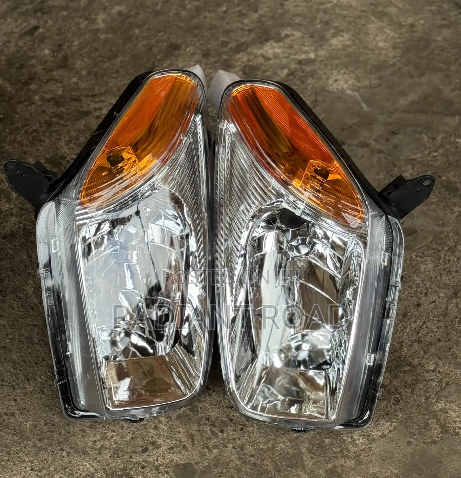 Toyota Rav 4 2002 Headlights for sale - Radiant Road Price: GH₵ 1,800 ...