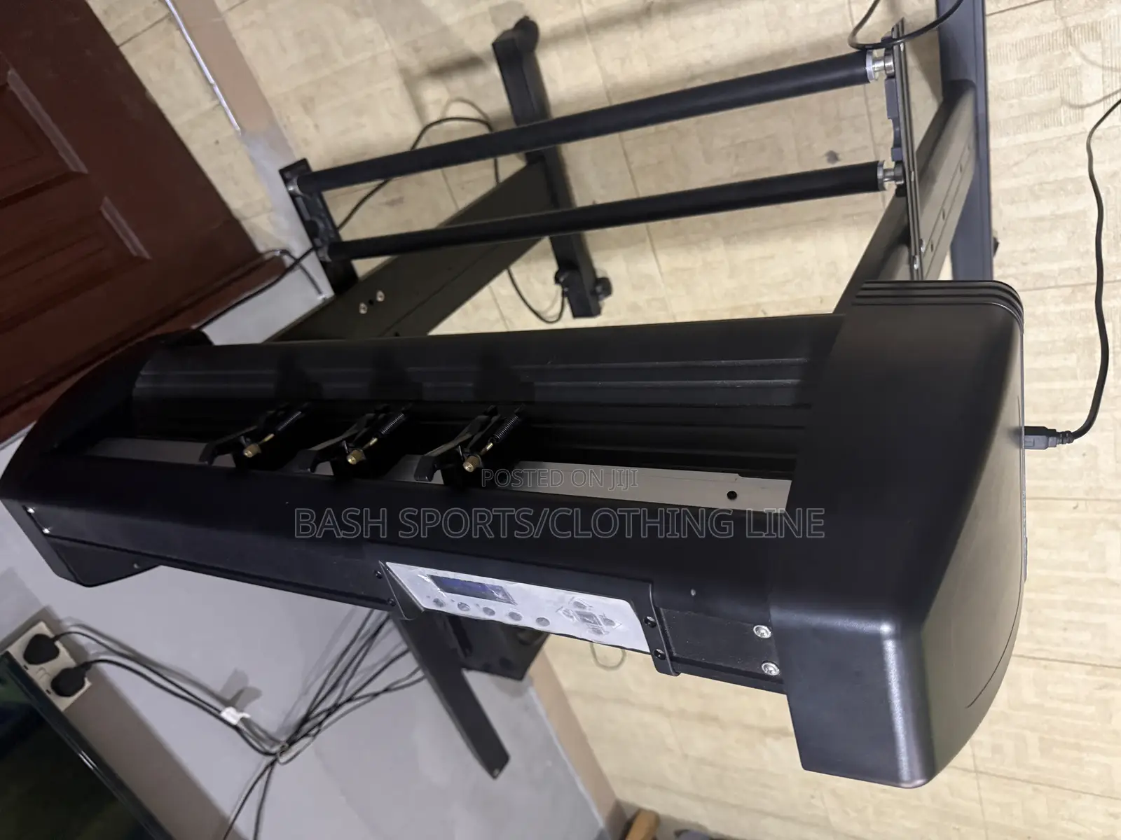 Yinghe 720 J/D Cutting Plotter in Sowutwuom - Printing & Graphics ...