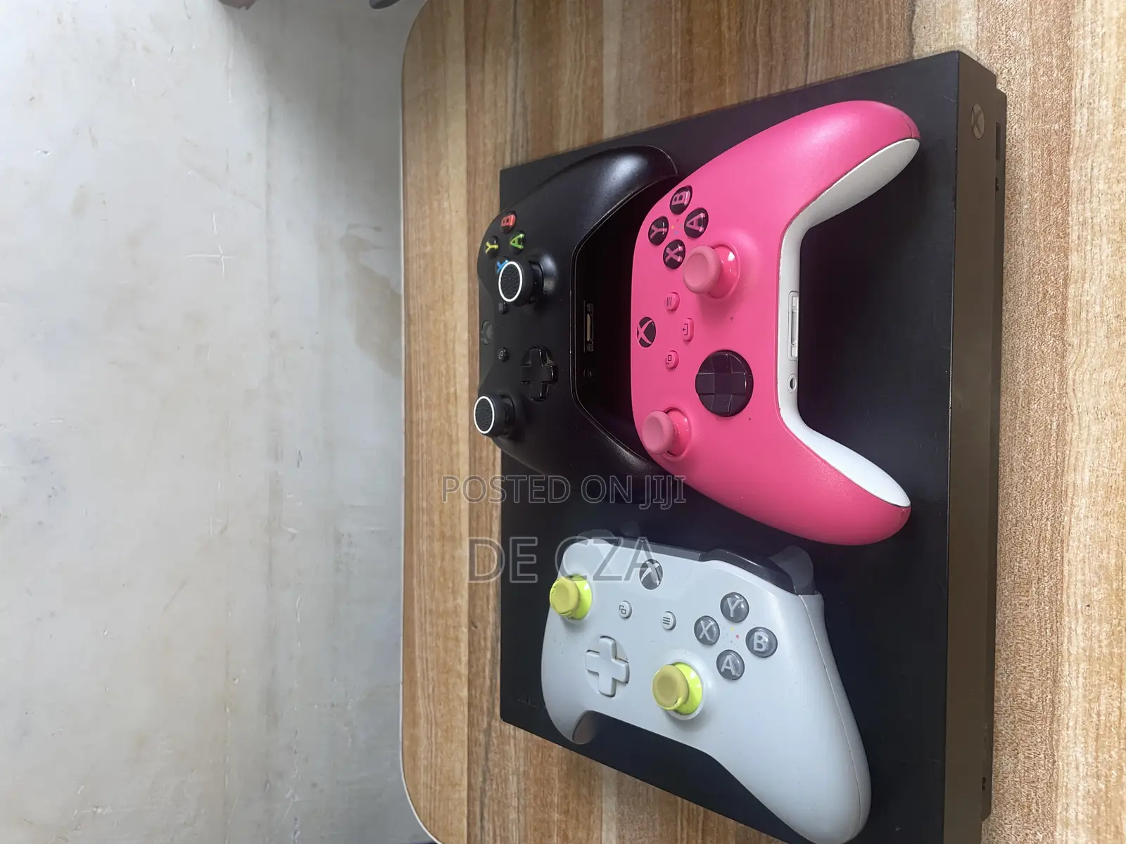 Xbox One X 1tb Project Scorpio Limited Edition in Adenta - Video Game ...