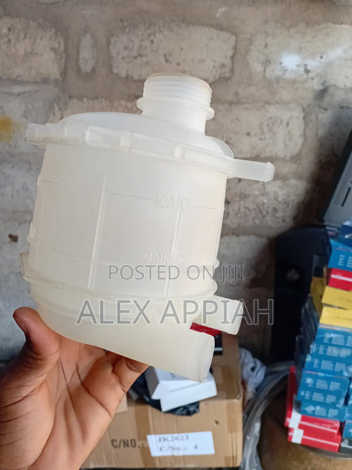Renault Duster 2012 Reservoir Bottle in Abossey Okai - Vehicle Parts ...